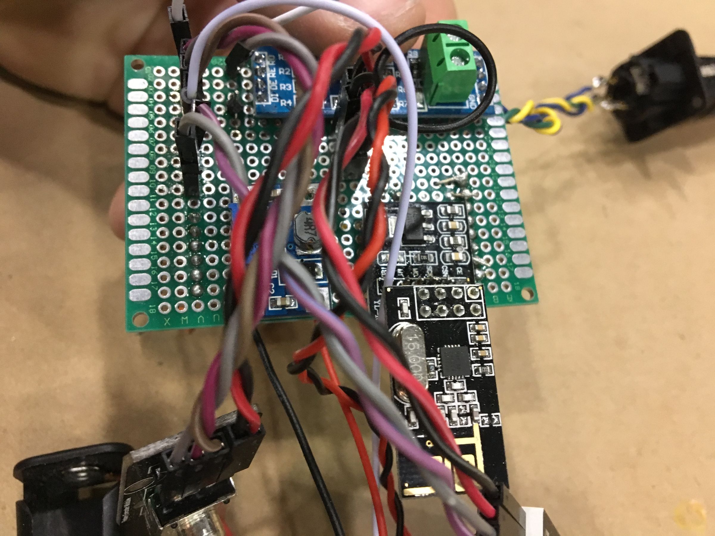 NRF24L01 DMX Relay Module : 8 Steps - Instructables