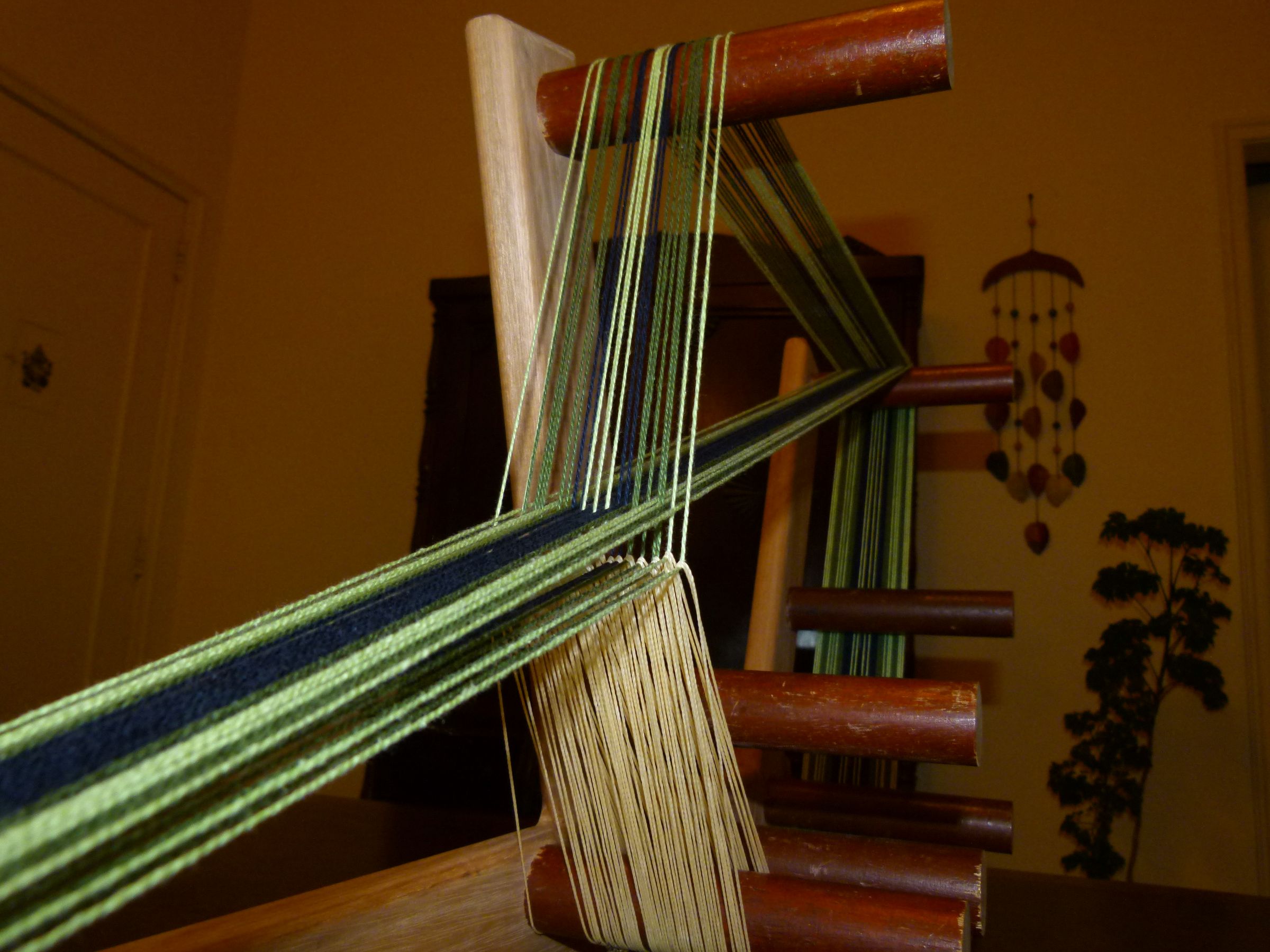 Discover and Build an Inkle Loom! : 10 Steps (with Pictures ...