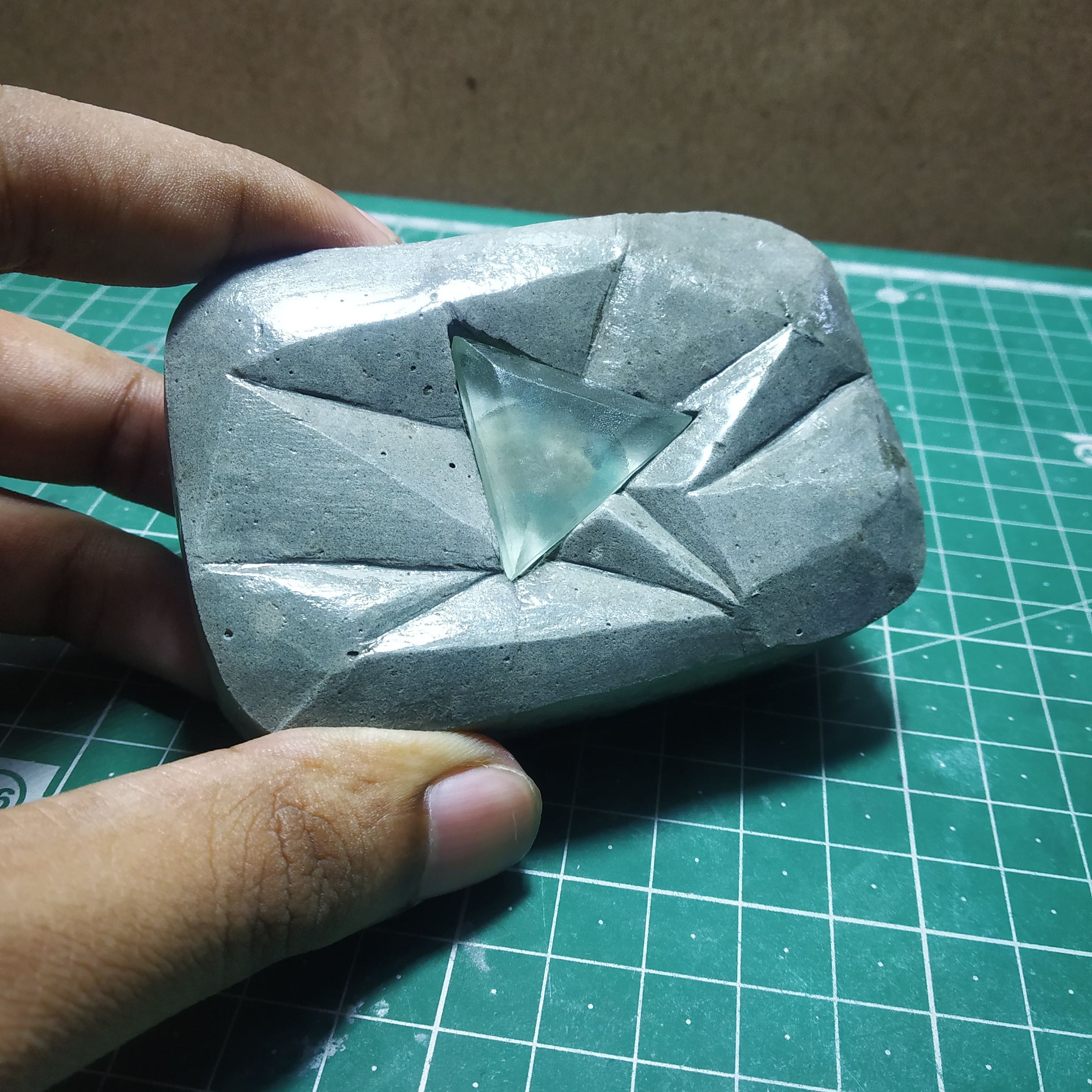 Concrete Youtube Diamond Play Button Paperweight : 14 Steps (with ...