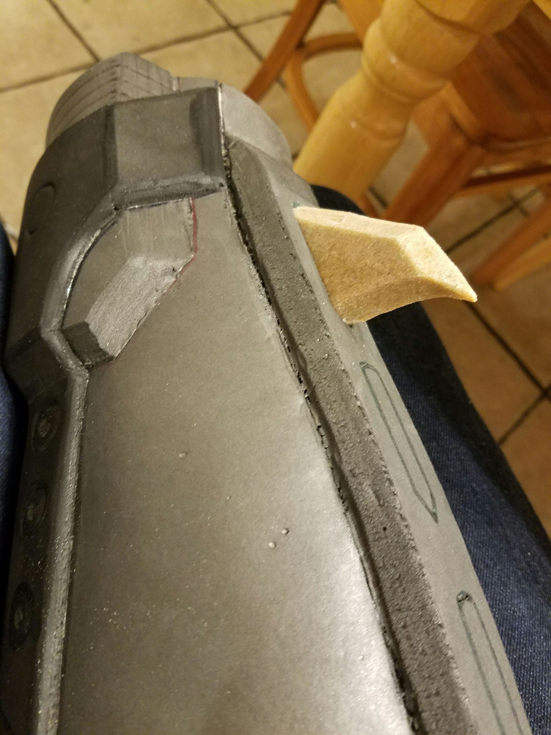 Batman Gauntlets : 7 Steps (with Pictures) - Instructables