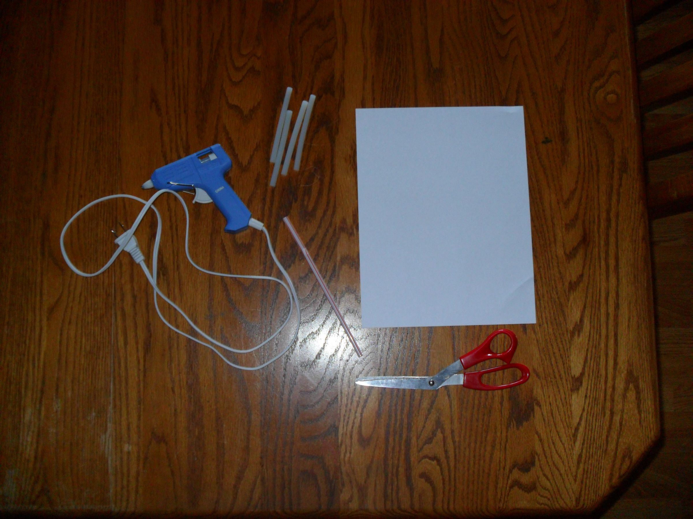 How to Make a Super Easy Paper and Straw Kite : 8 Steps - Instructables