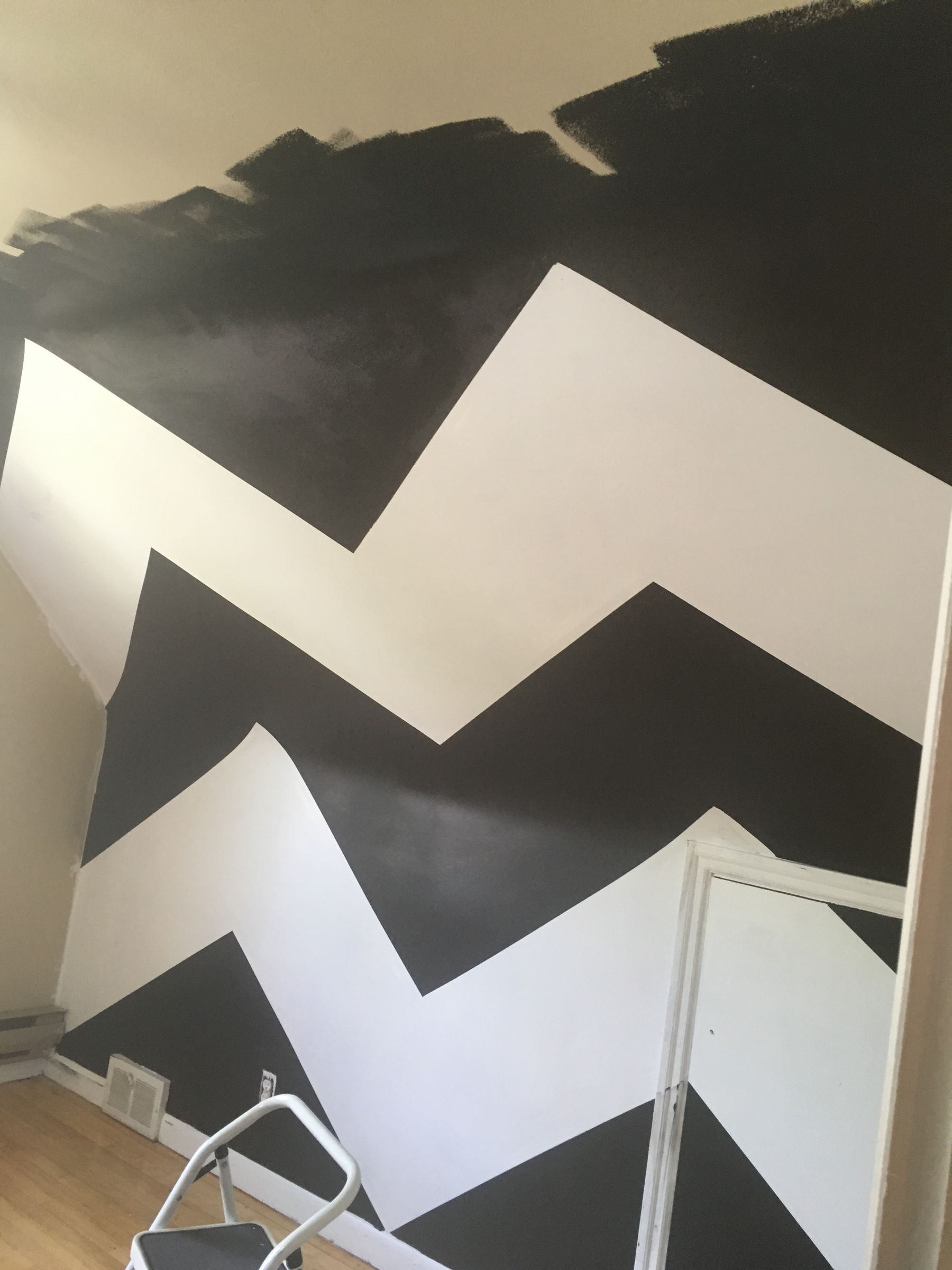 Painting a Chevron Pattern on Sloped Ceilings/Walls : 5 Steps (with ...