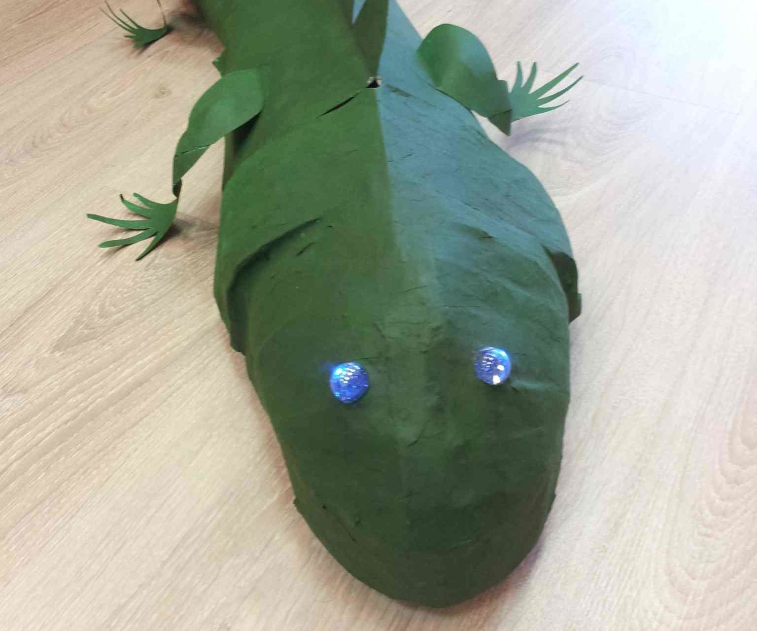 Giant Green Robot-lizard : 7 Steps (with Pictures) - Instructables