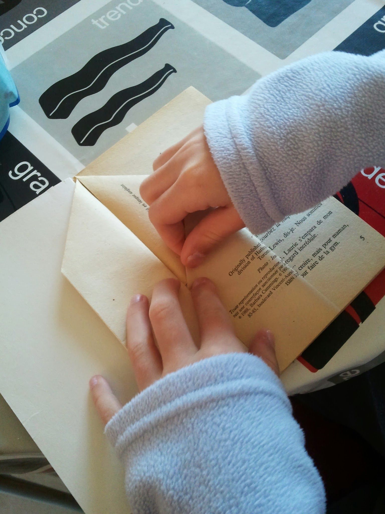 Make a Hedgehog With a Book - Instructables