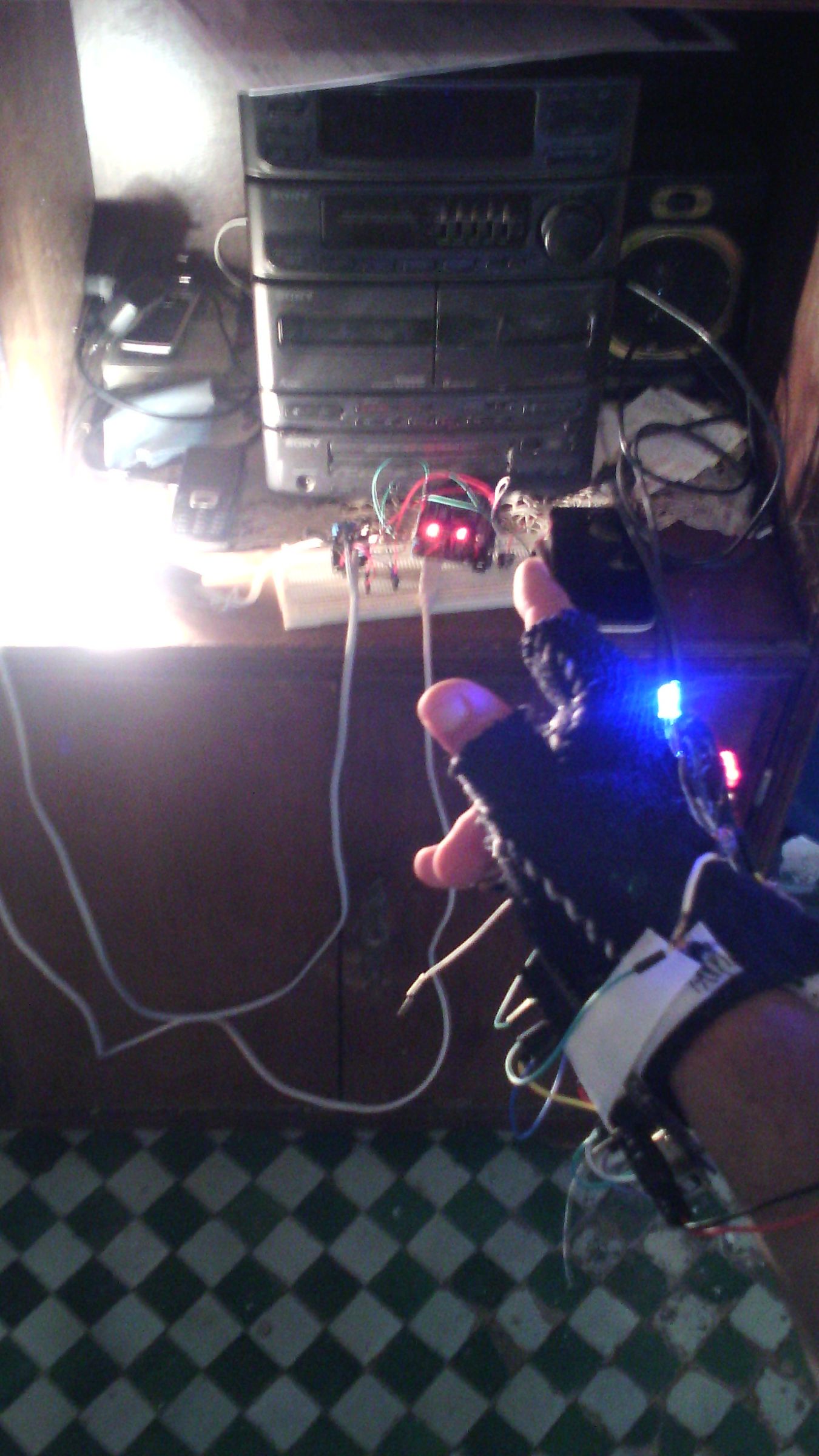 Read Hand Gestures Using Arduino : 6 Steps - Instructables