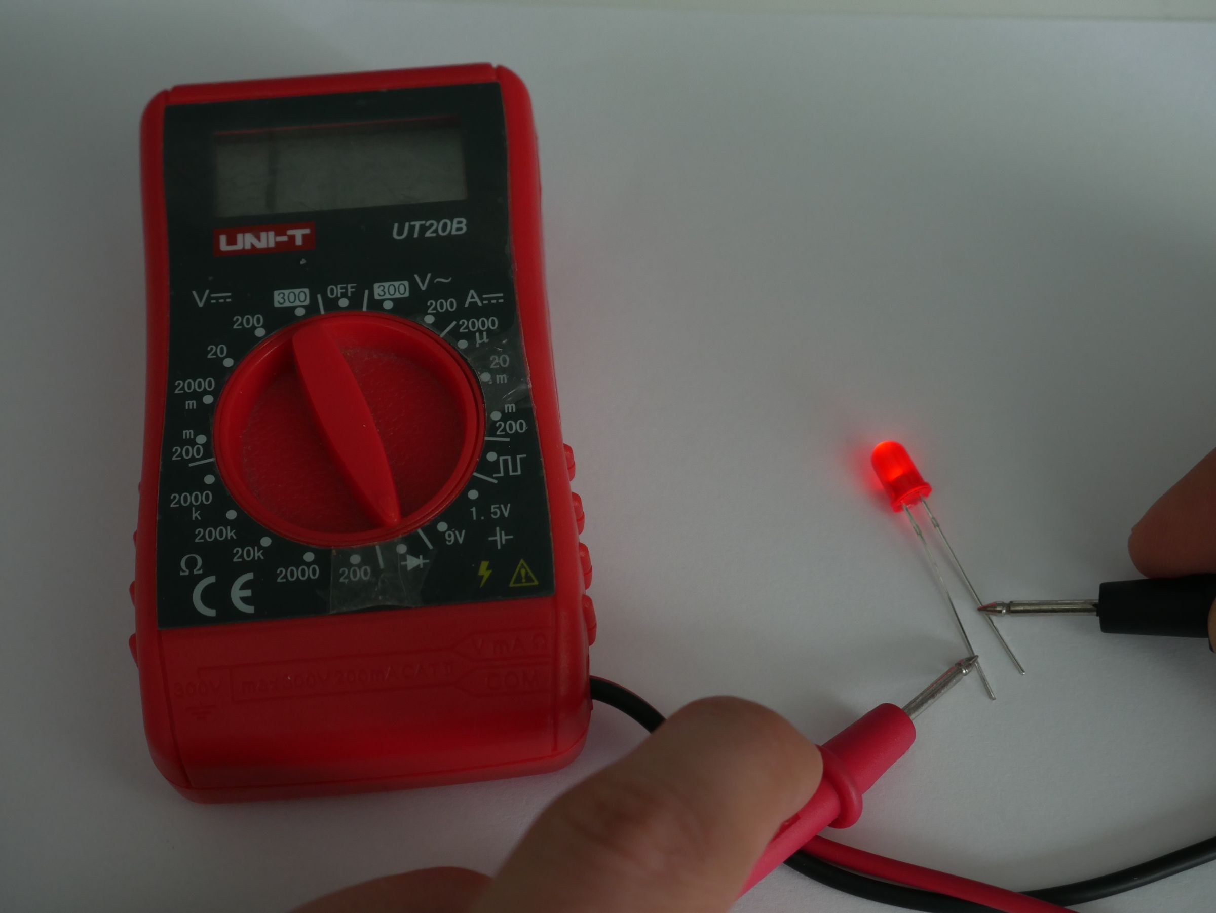 5 Simple Ways to Determine LED Polarity : 6 Steps (with Pictures ...