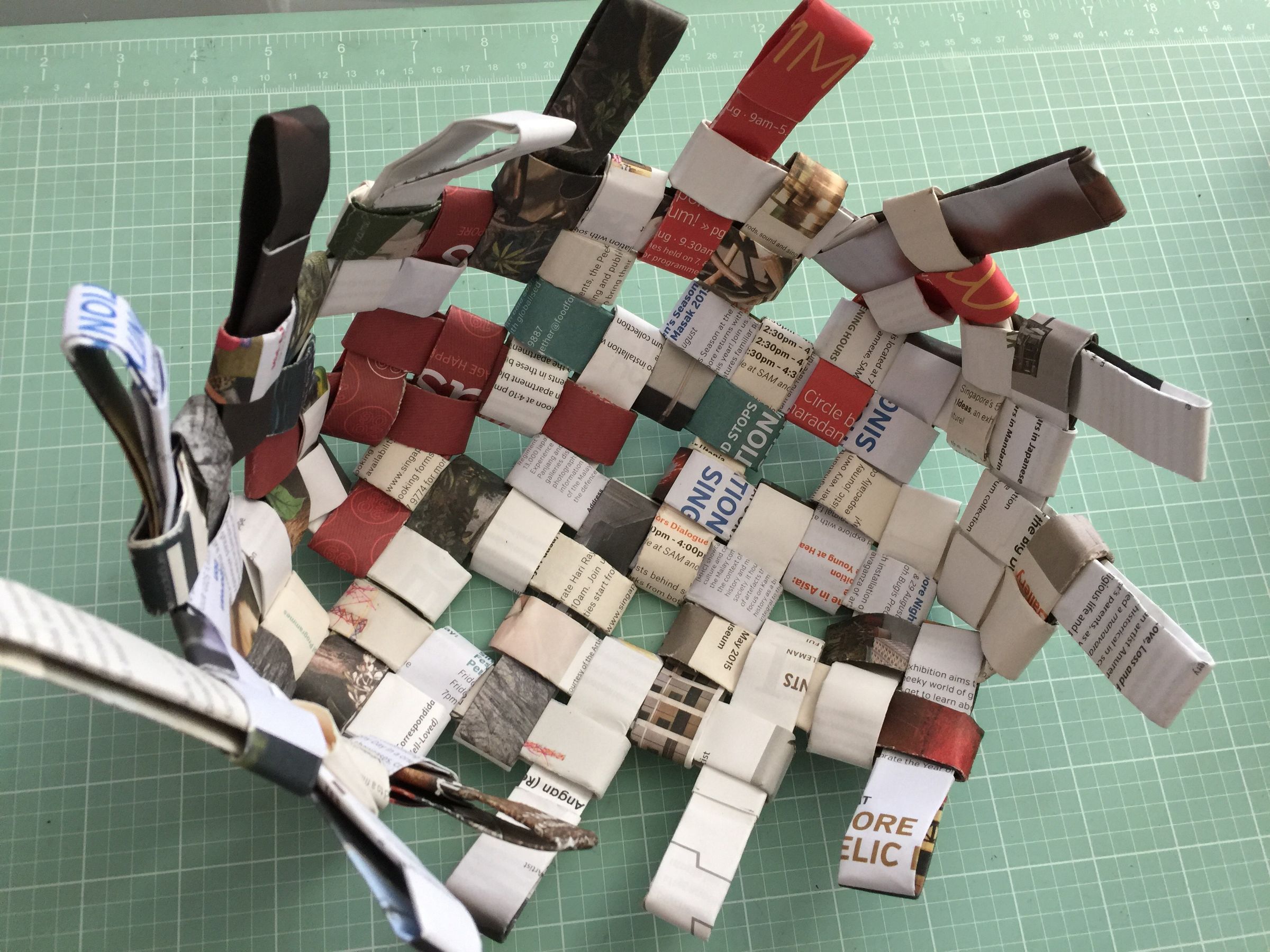 Woven Basket Made Out of Recycled Paper / Junk Mail : 8 Steps (with ...