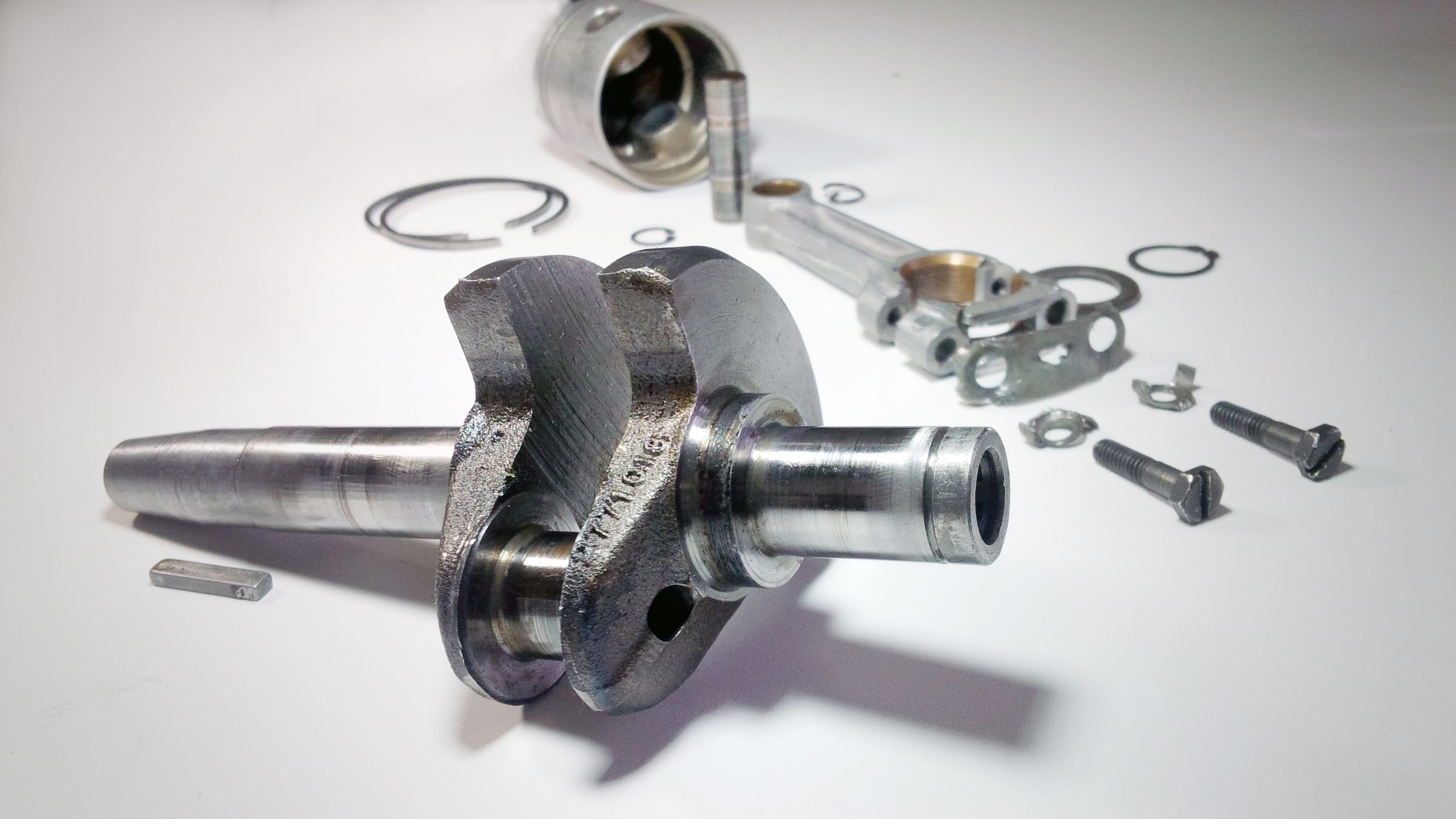 Small Engine Lamp : 7 Steps (with Pictures) - Instructables