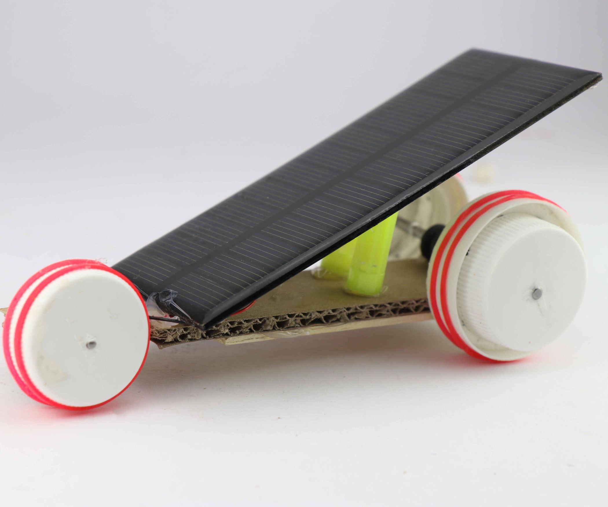 How I Made a Functional Solar Car With Recycled Materials : 10 Steps ...