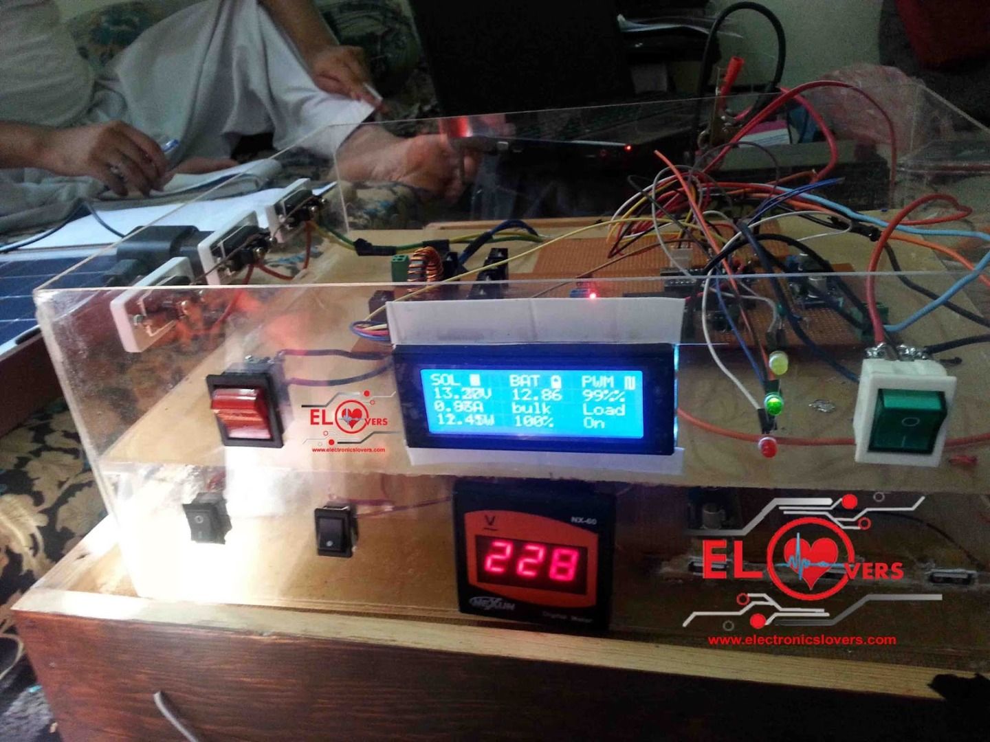 Home Made Maximum Power Point Tracking (MPPT) Charge Controller ...
