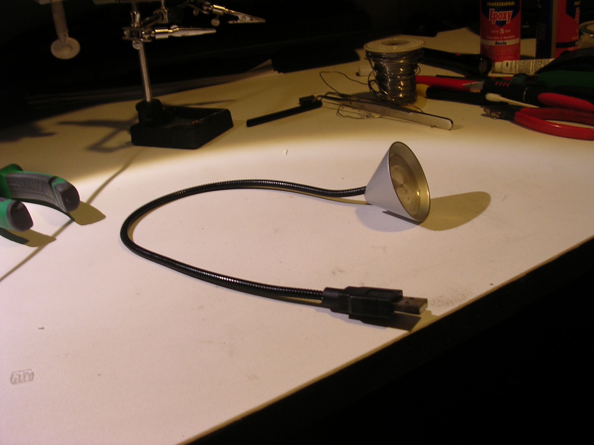 DIY Led Desk Lamp : 6 Steps - Instructables
