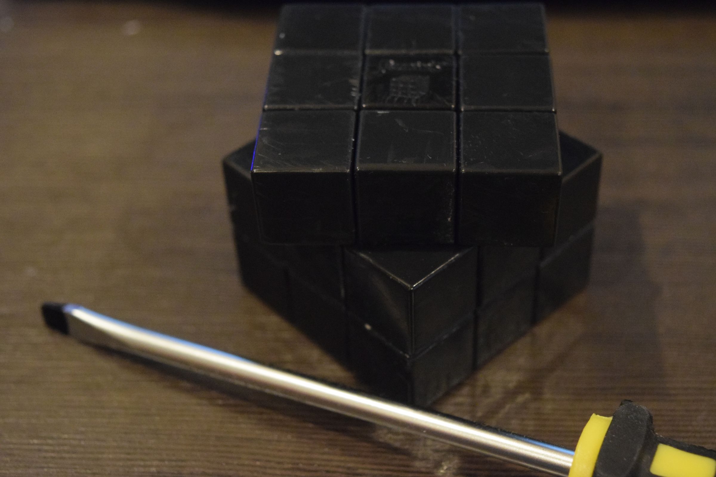 Bandaged Rubik's Cube : 9 Steps (with Pictures) - Instructables
