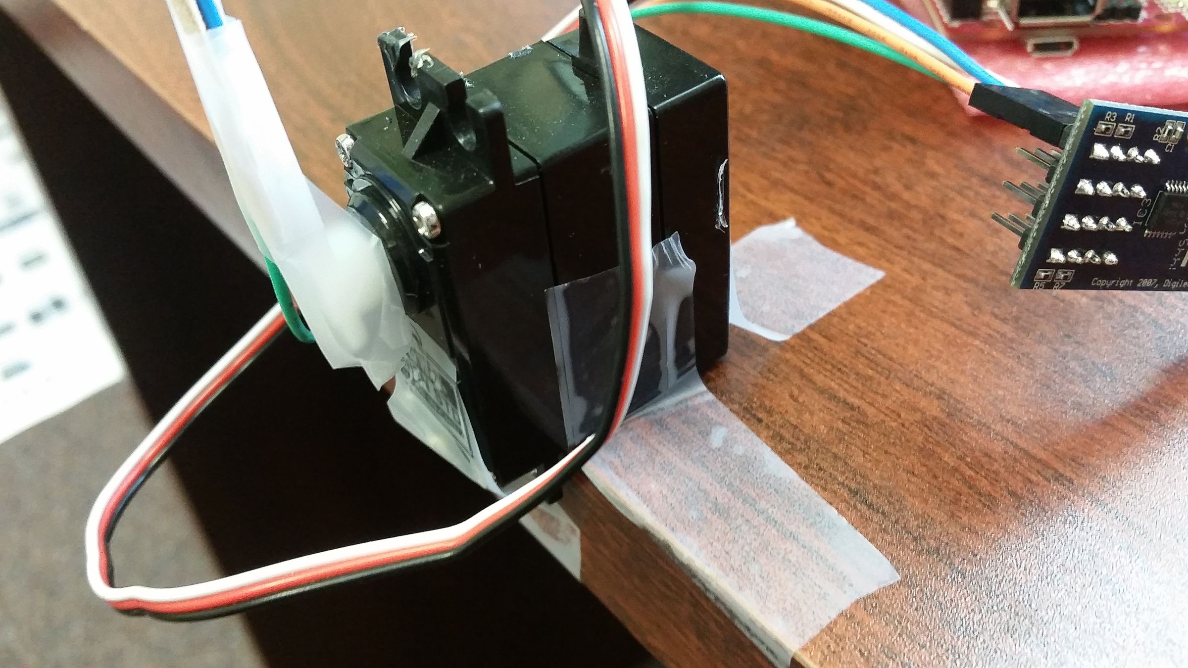 High Five Robot : 10 Steps - Instructables