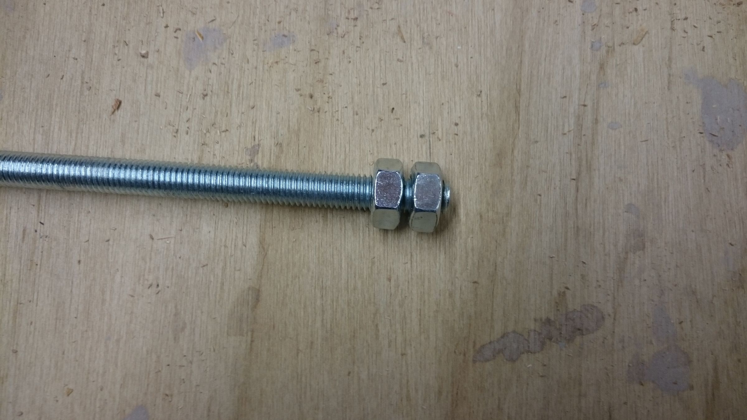 Threaded Rod Bookcase : 3 Steps - Instructables