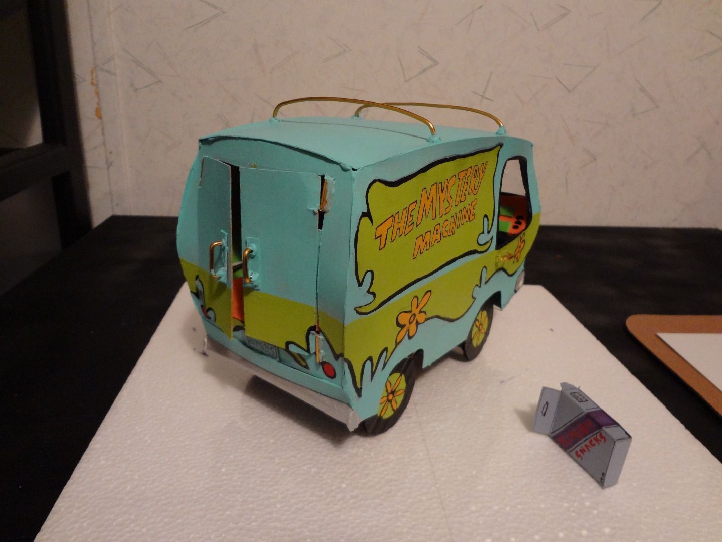 Scooby Doo Cardboard Electric Mystery Machine : 5 Steps - Instructables