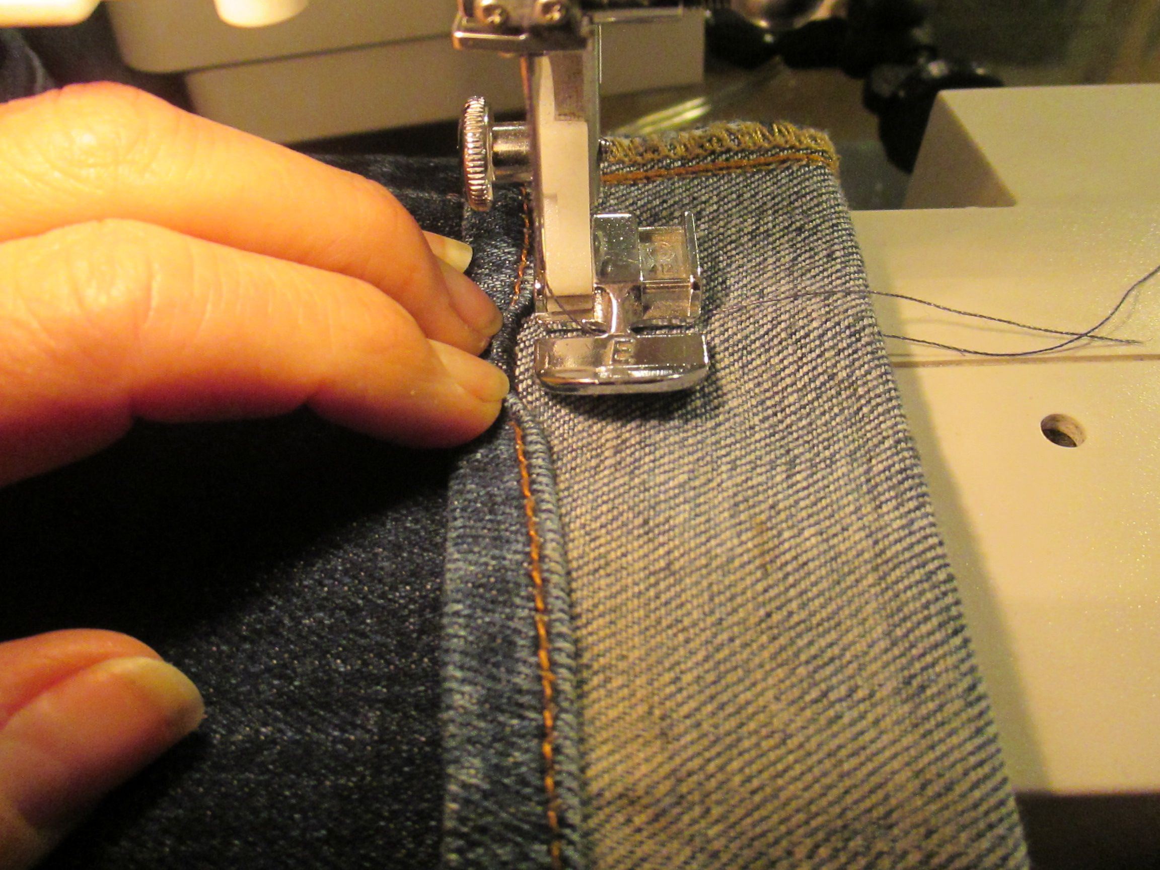 How to Sew an Original Jean Hem : 4 Steps (with Pictures) - Instructables