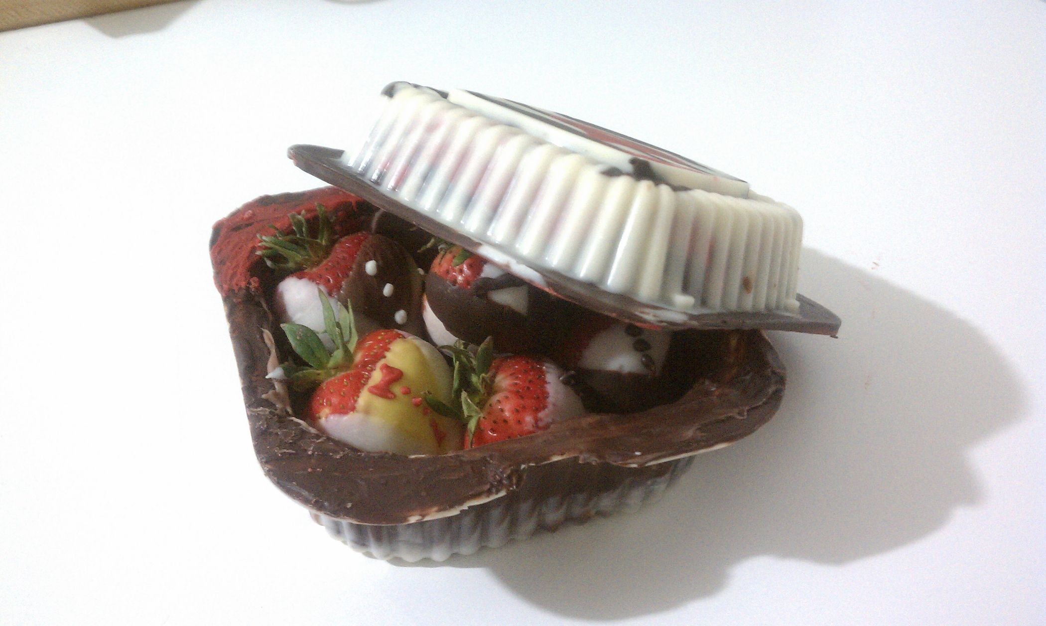 Chocolate Boxes and Strawberries : 4 Steps (with Pictures) - Instructables