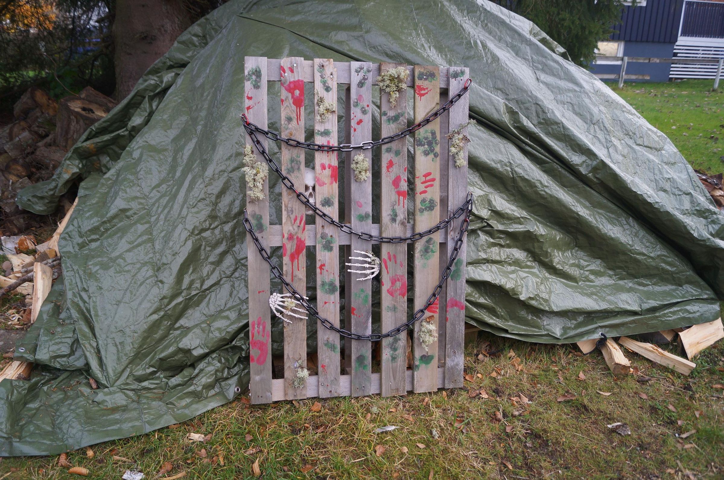 Caged Skeleton : 8 Steps (with Pictures) - Instructables