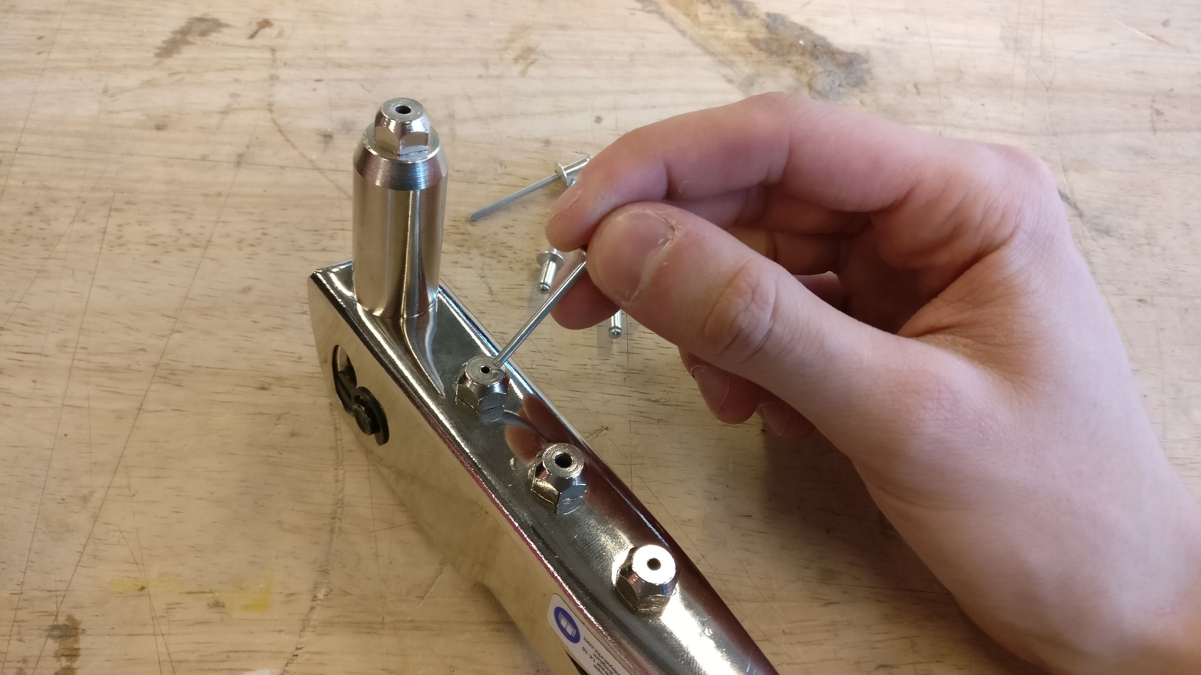 Mechanical Connection: Pop Rivets Werkplaatsidc : 15 Steps (with ...