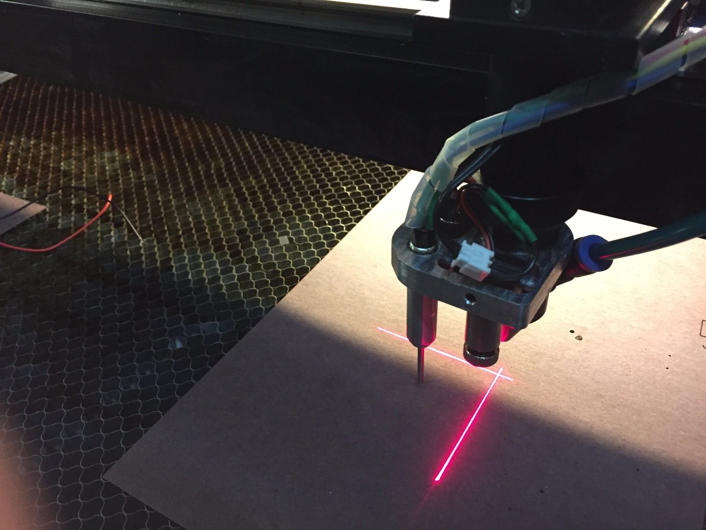 Laser Cutter Crosshair : 7 Steps (with Pictures) - Instructables