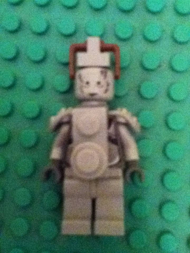 How to Build a Lego Cyberman : 3 Steps - Instructables