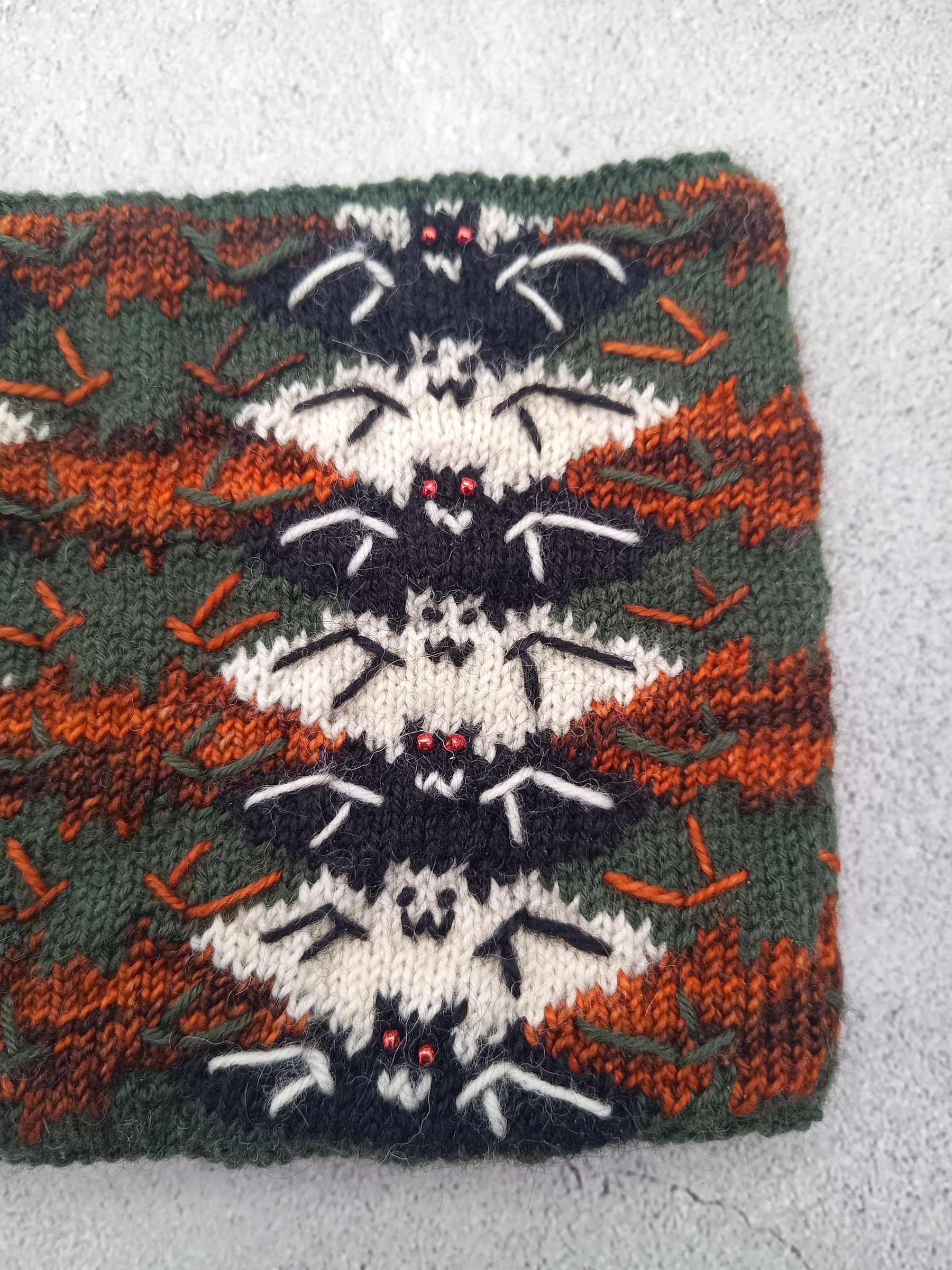 Tesselated Bat Cowl : 8 Steps (with Pictures) - Instructables