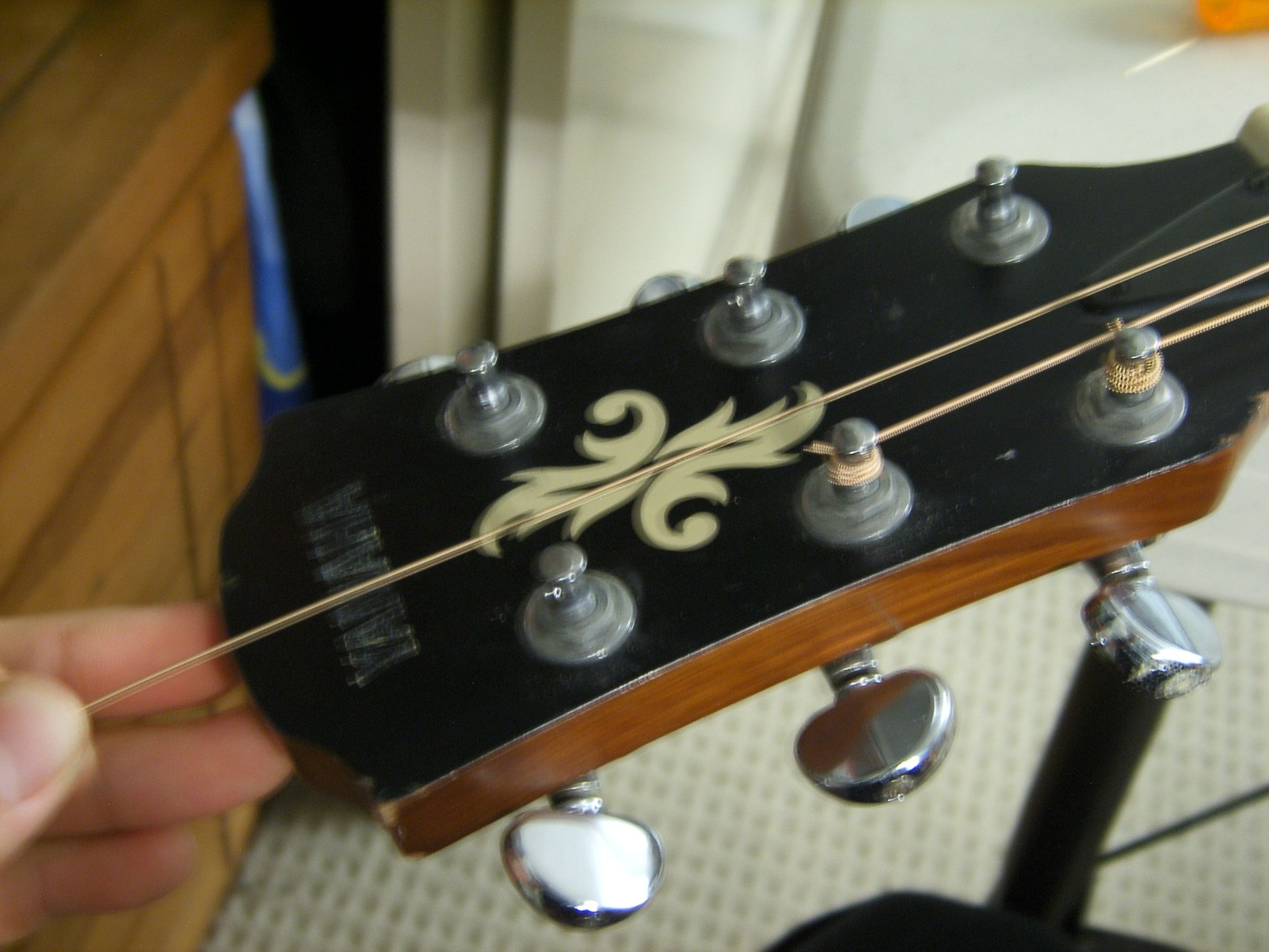 How to String a Guitar : 8 Steps (with Pictures) - Instructables