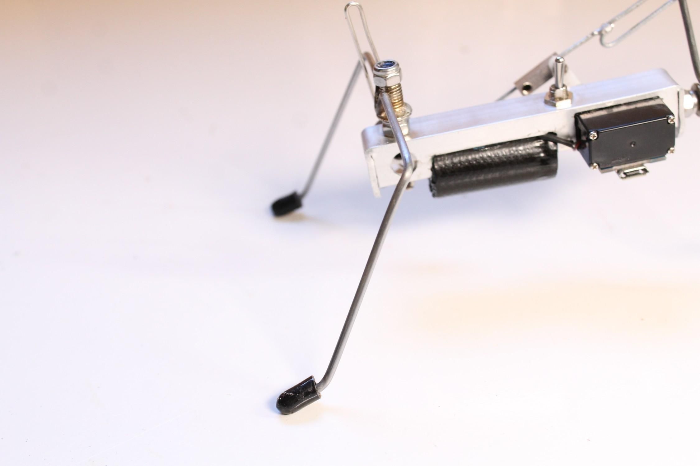 Walking Robot Using 1 Servo Motor : 13 Steps (with Pictures ...