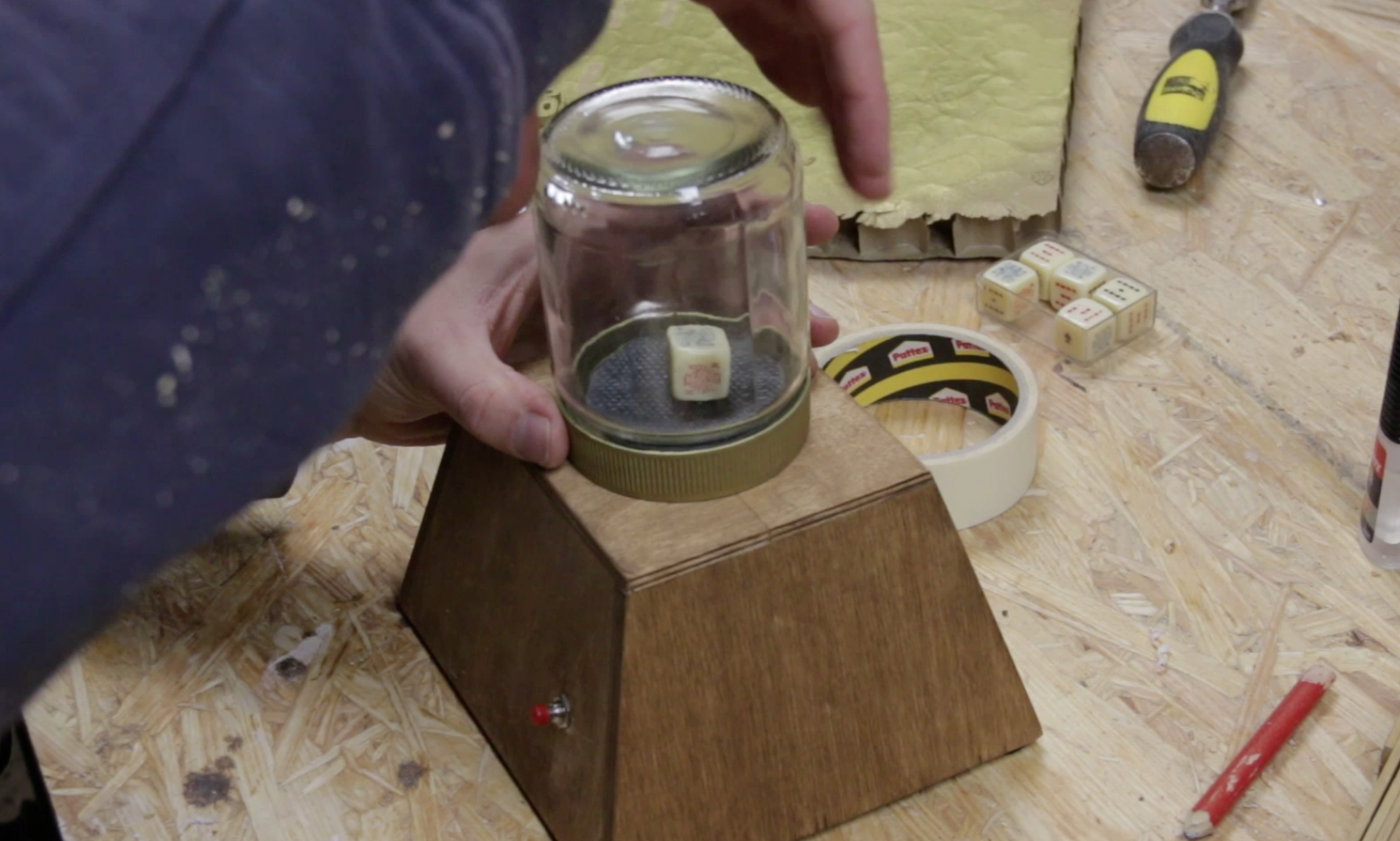 Automatic Dice Shaker : 7 Steps (with Pictures) - Instructables