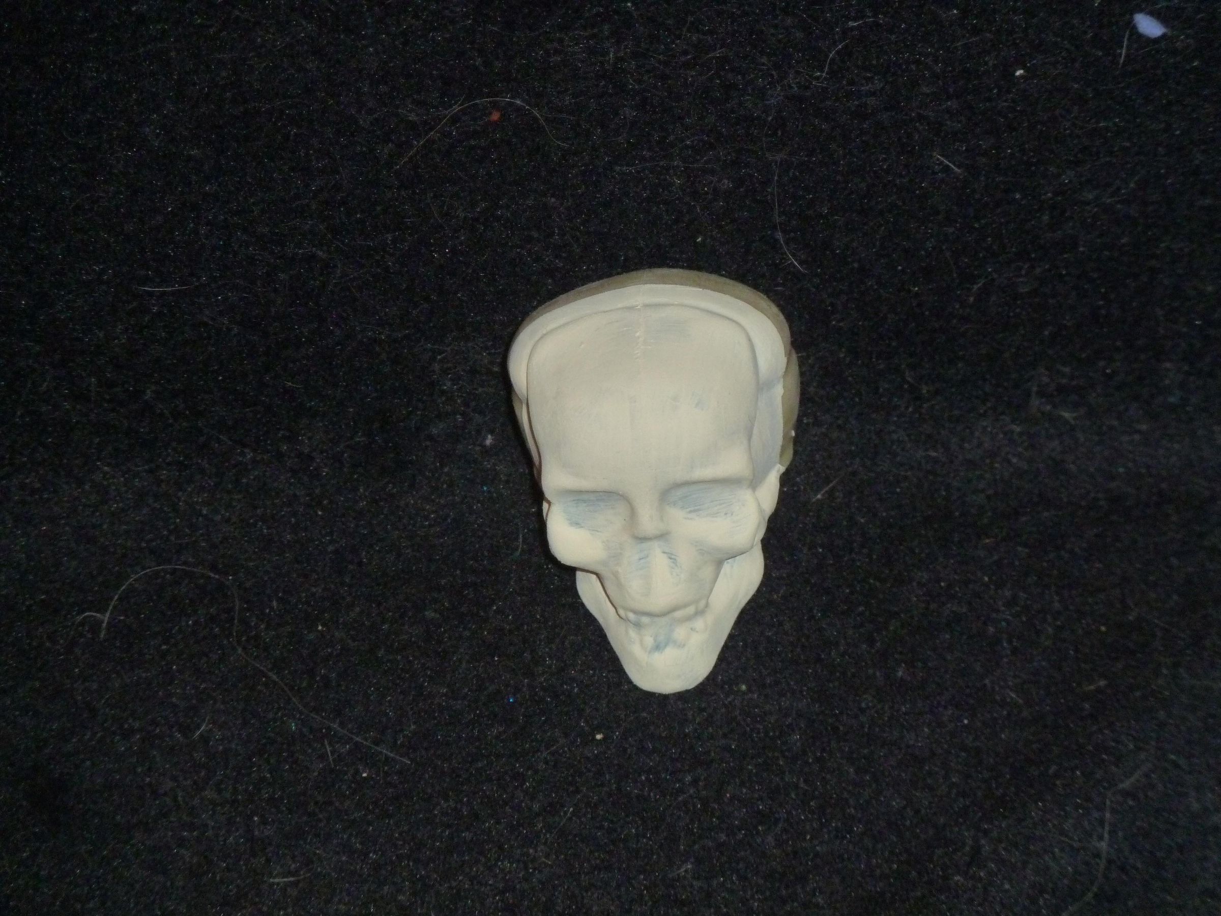 DIY: Dollar Store Skull Makeover : 4 Steps - Instructables