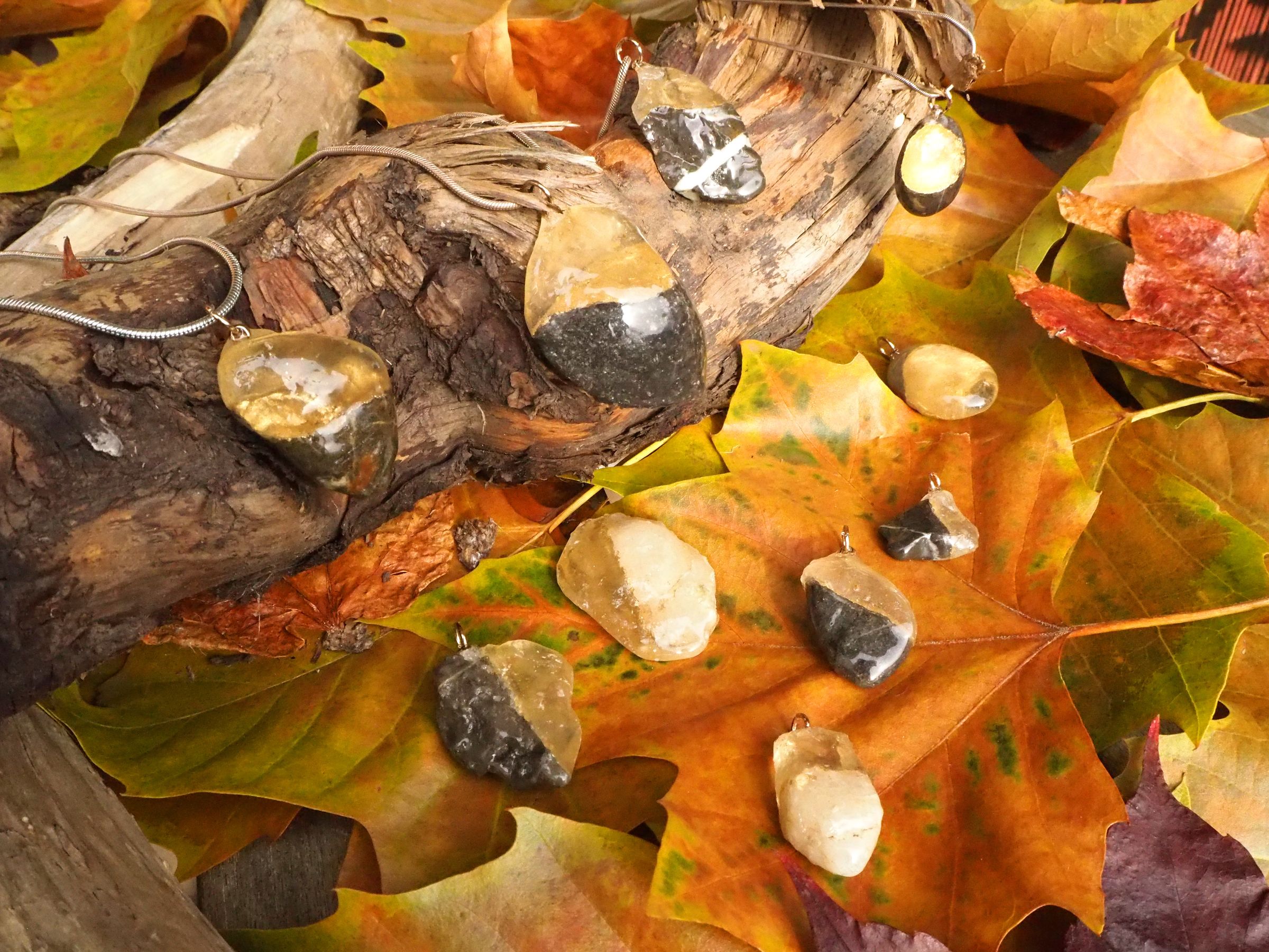 Half-Glass Stone Pendants : 10 Steps (with Pictures) - Instructables