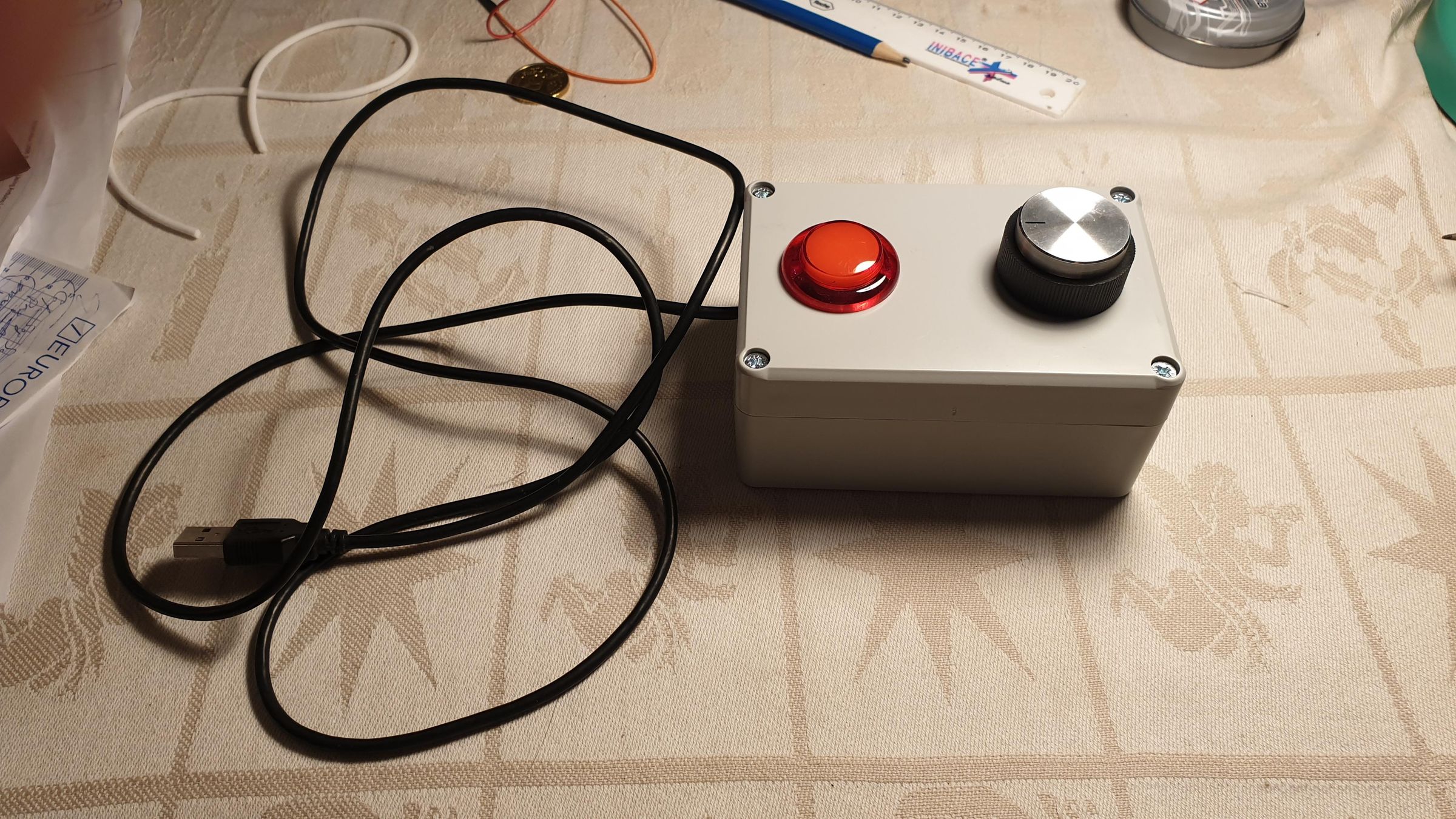 Atari Like USB Paddle Using Arduino Leonardo : 4 Steps - Instructables