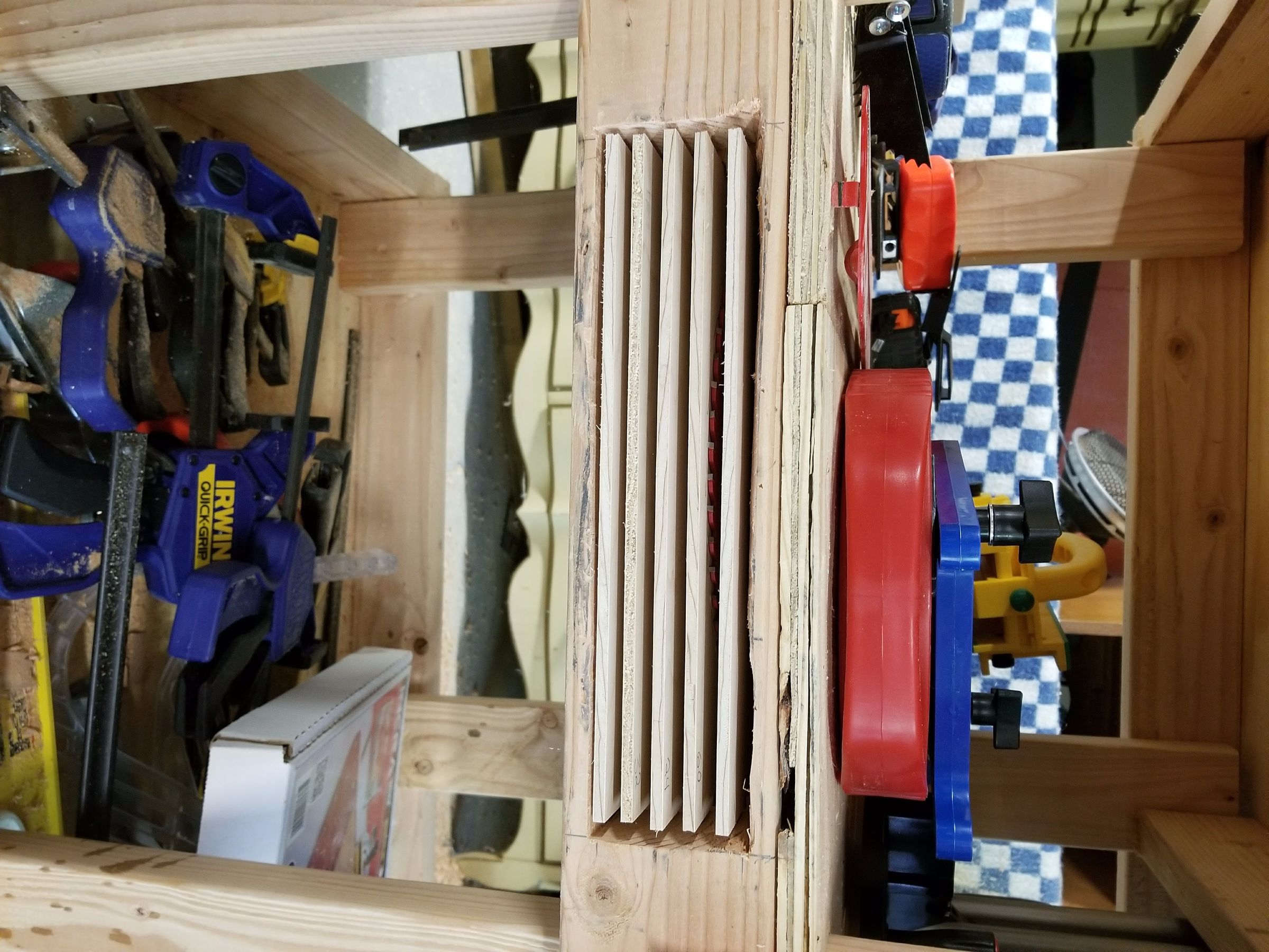 Table Saw Bench Saw Blade Storage : 8 Steps (with Pictures) - Instructables