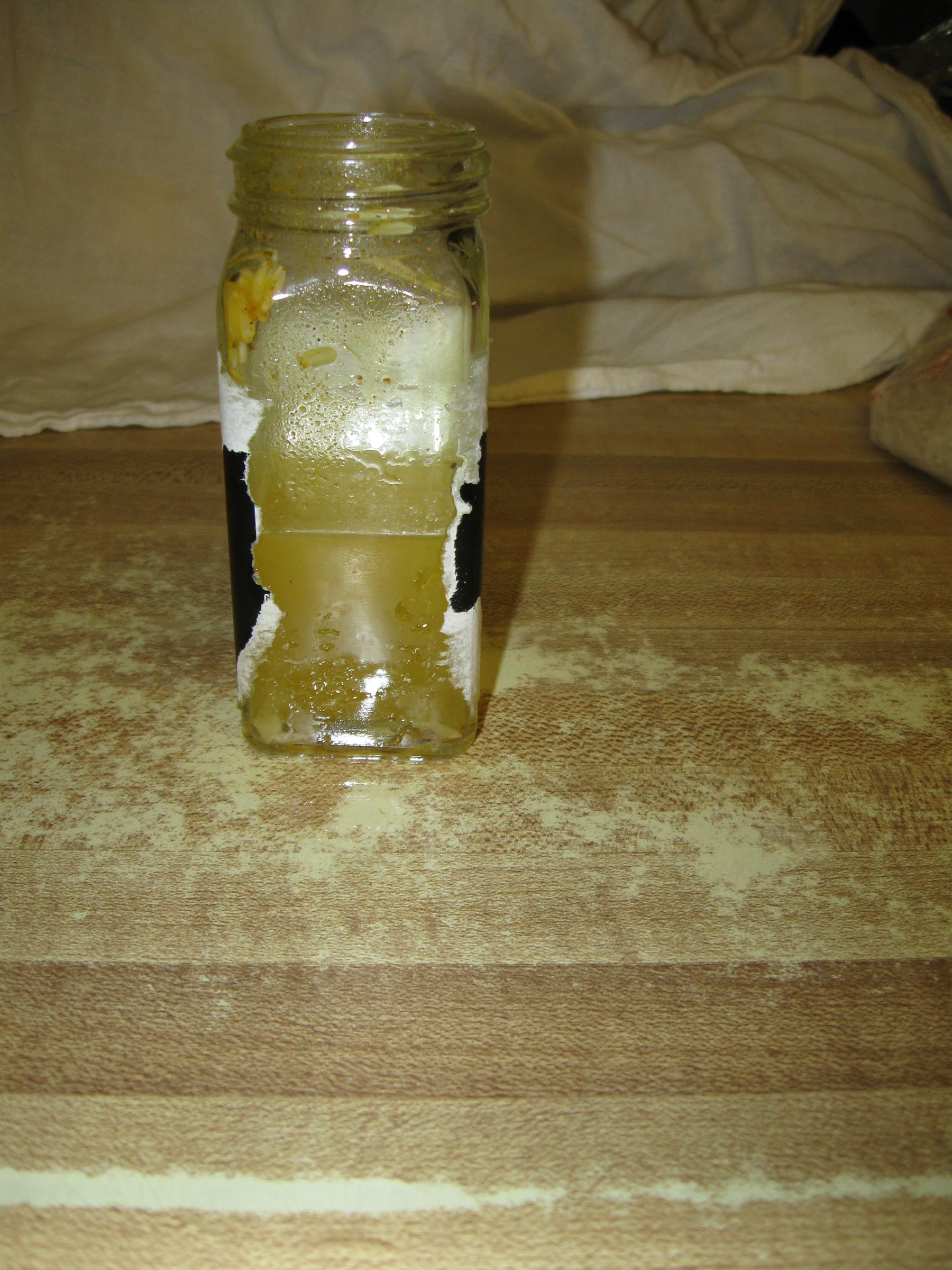 How to Clean Small Jars : 4 Steps - Instructables