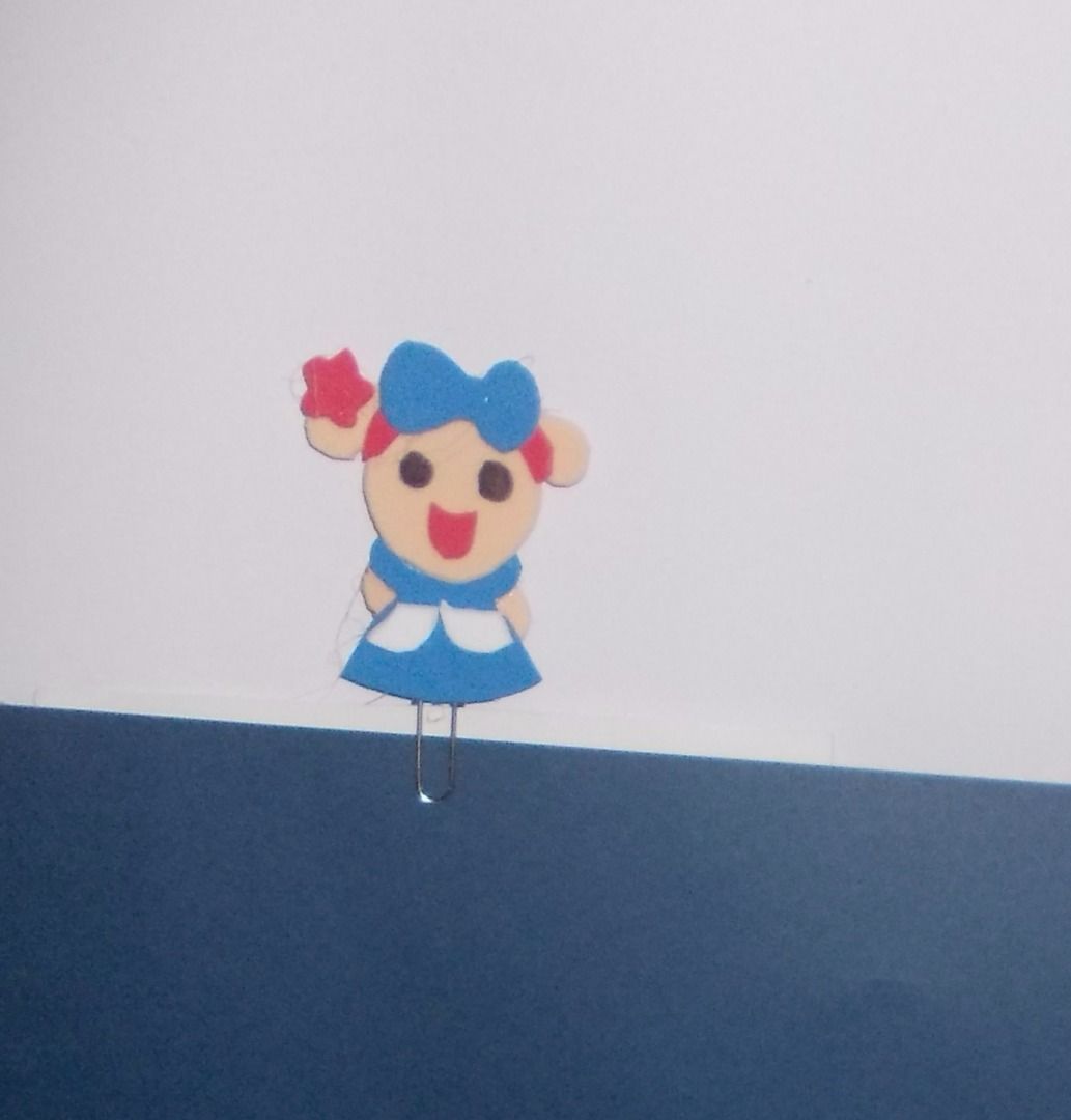 How to Make Miss La Sen Paper Clip Bookmark : 12 Steps - Instructables