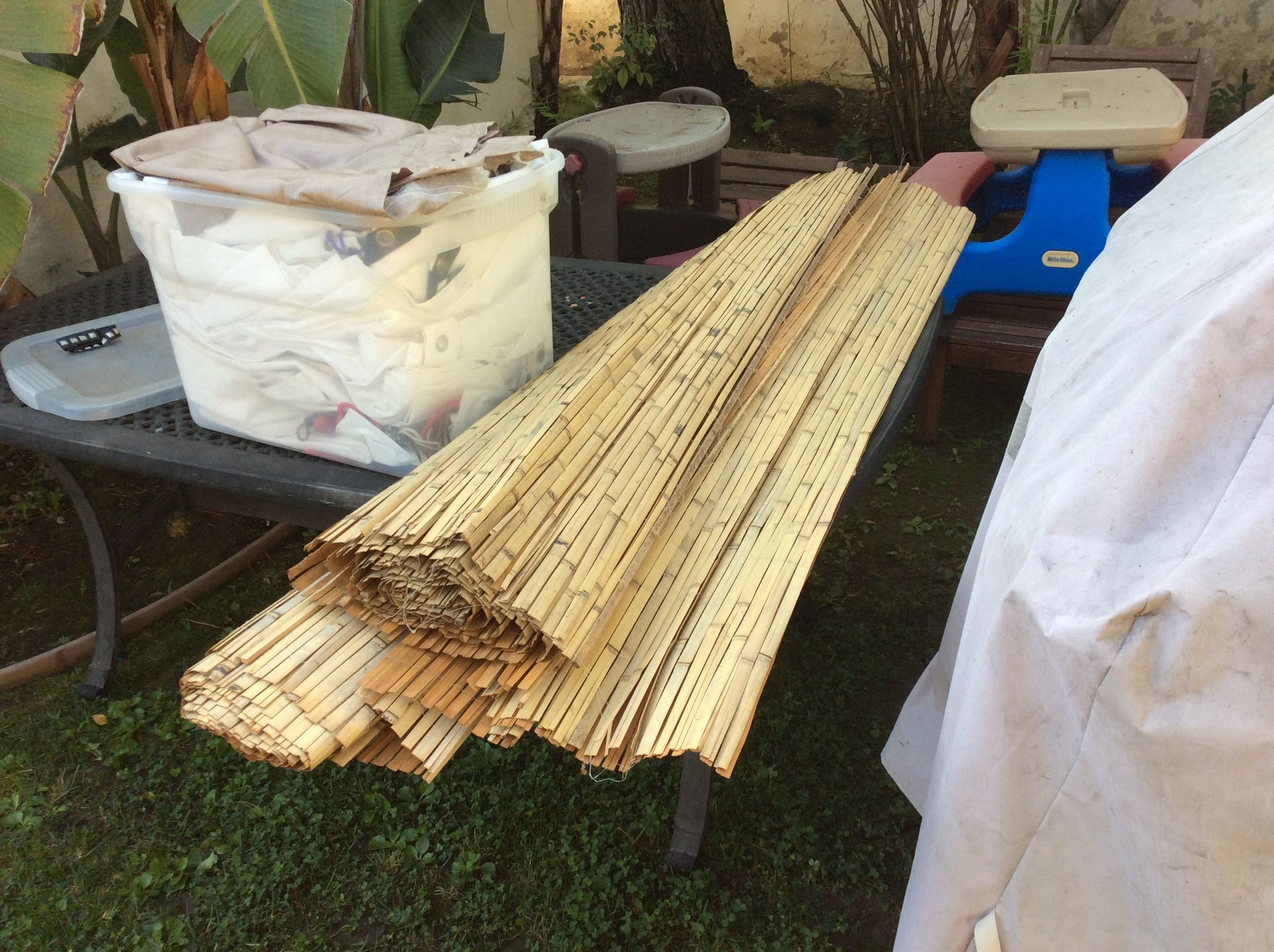 Build a Shelter (sukkah, Booth, Hut) : 8 Steps (with Pictures ...