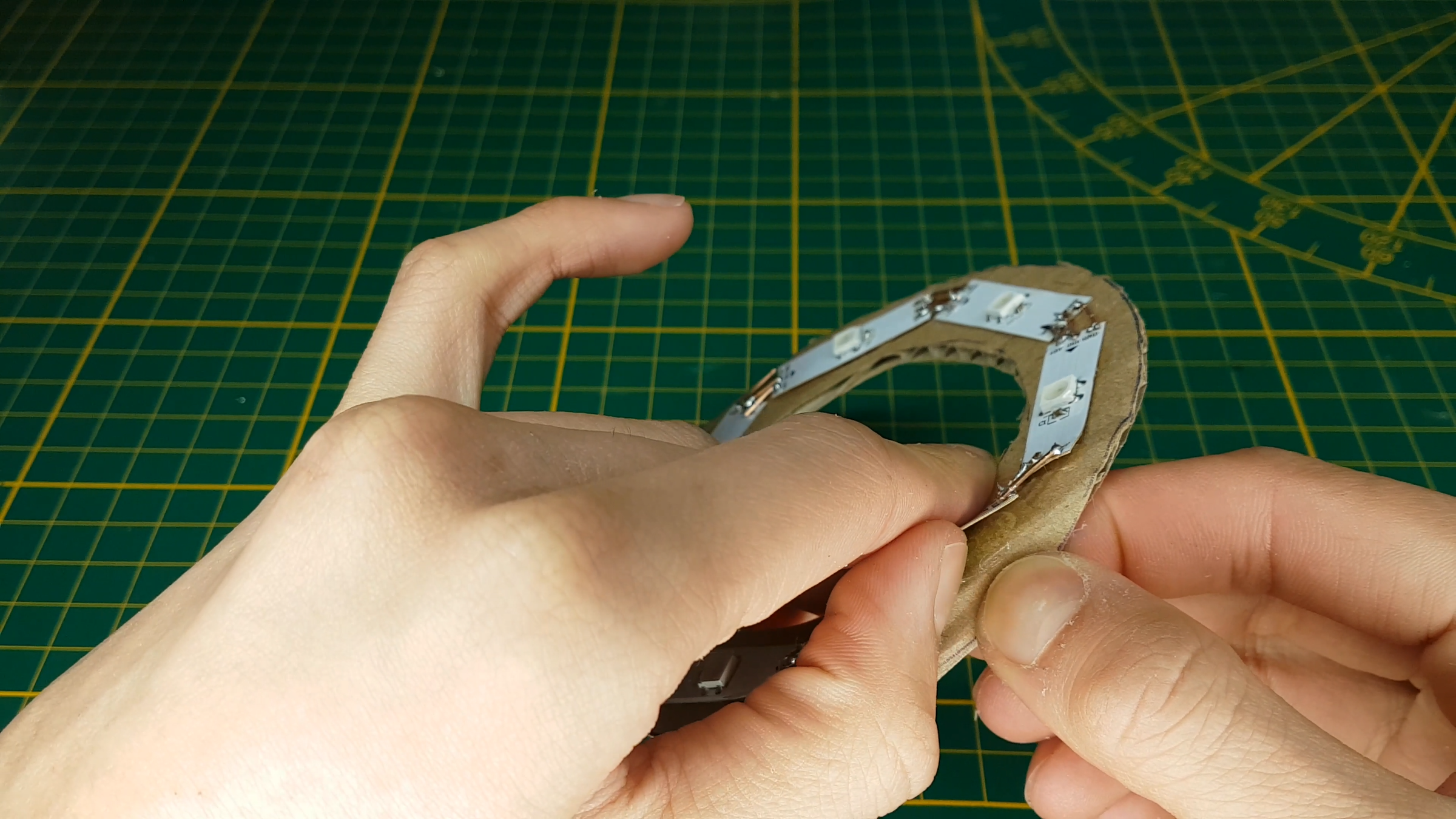 DIY Mini LED Ring Light! : 7 Steps (with Pictures) - Instructables