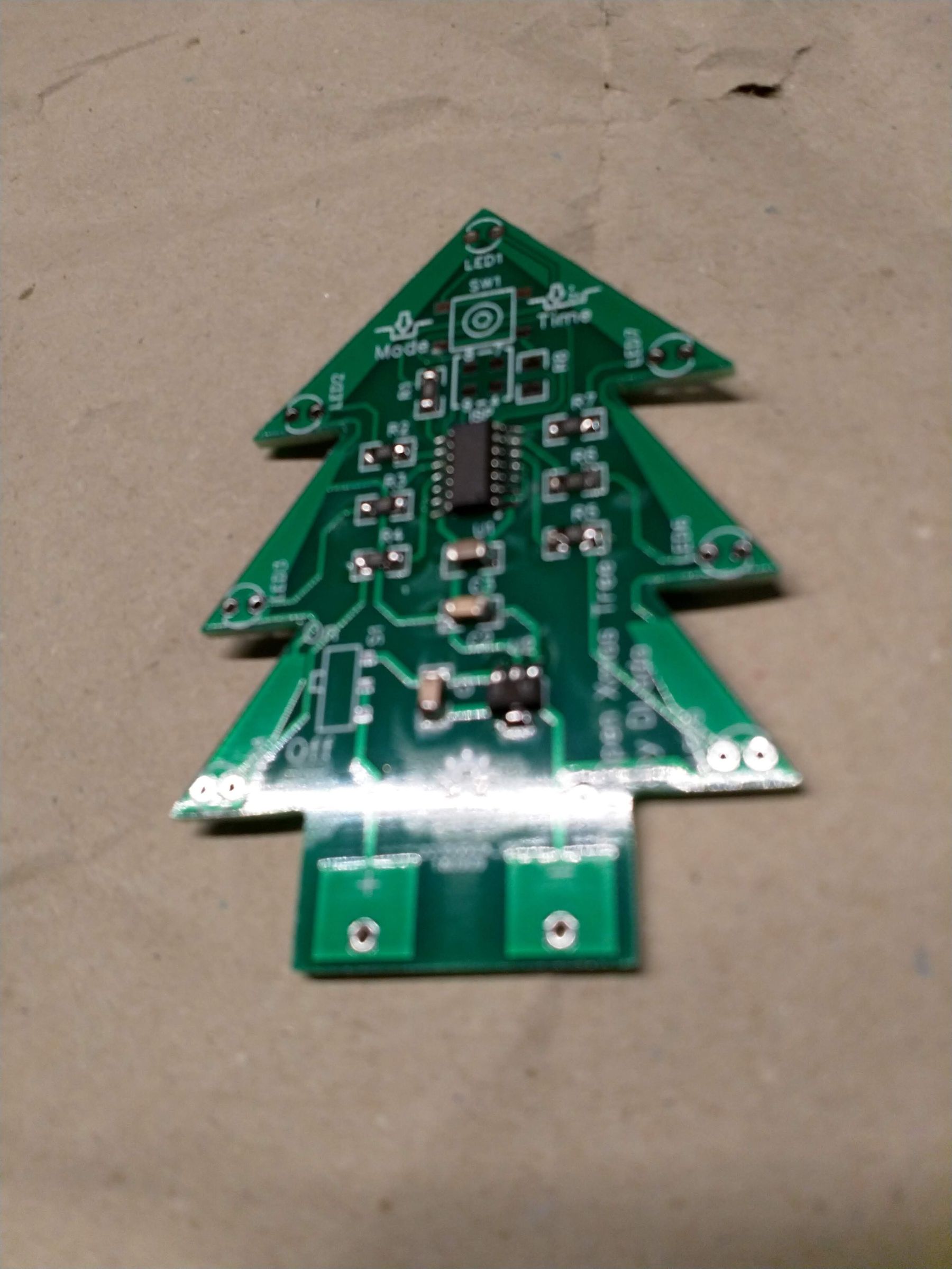 The Open Xmas Tree : 5 Steps - Instructables
