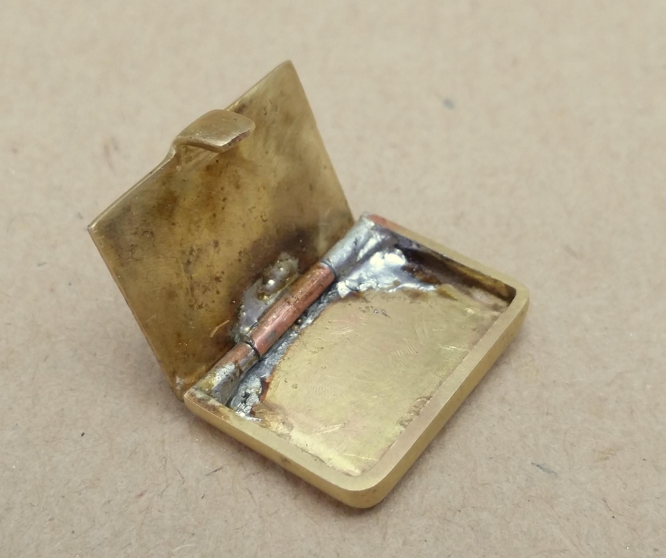 Make Your Own SD Card Locket From Scratch! : 13 Steps (with Pictures ...
