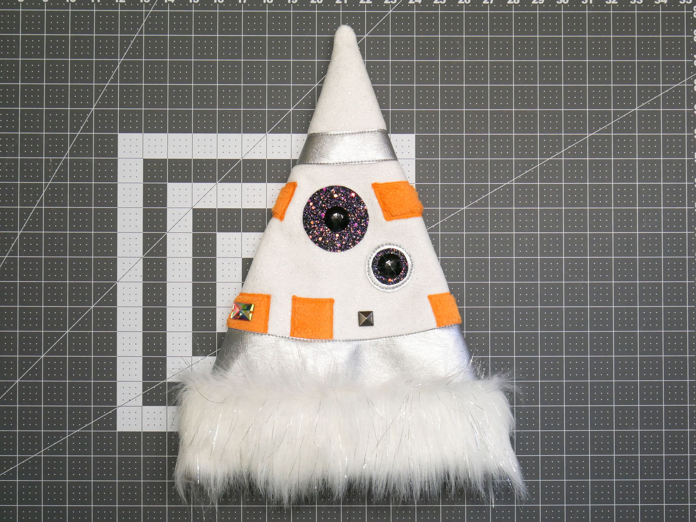 Star Wars BB8 Inspired Santa Hat : 10 Steps (with Pictures) - Instructables
