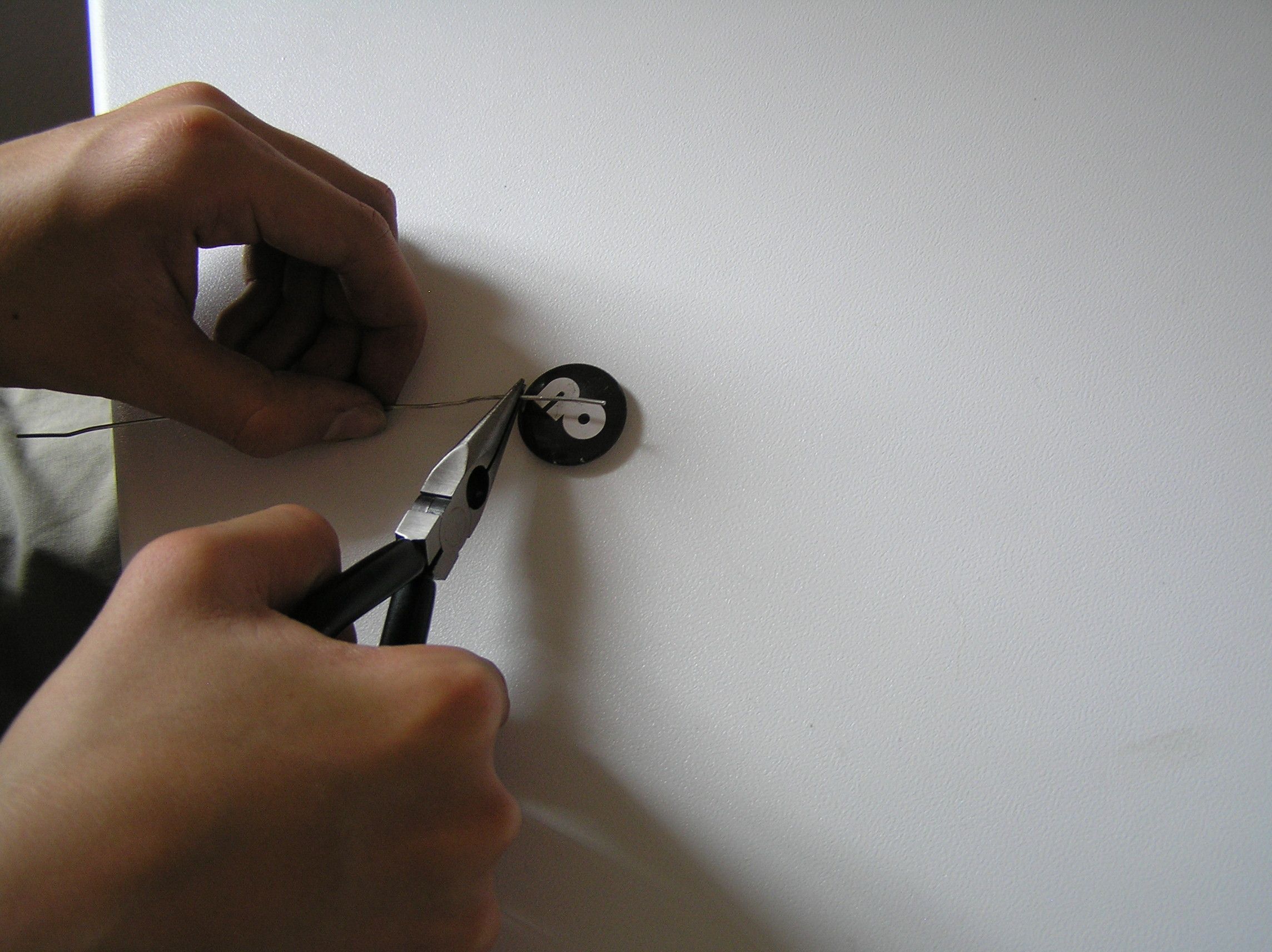 Fix Broken Pin Badges : 6 Steps (with Pictures) - Instructables