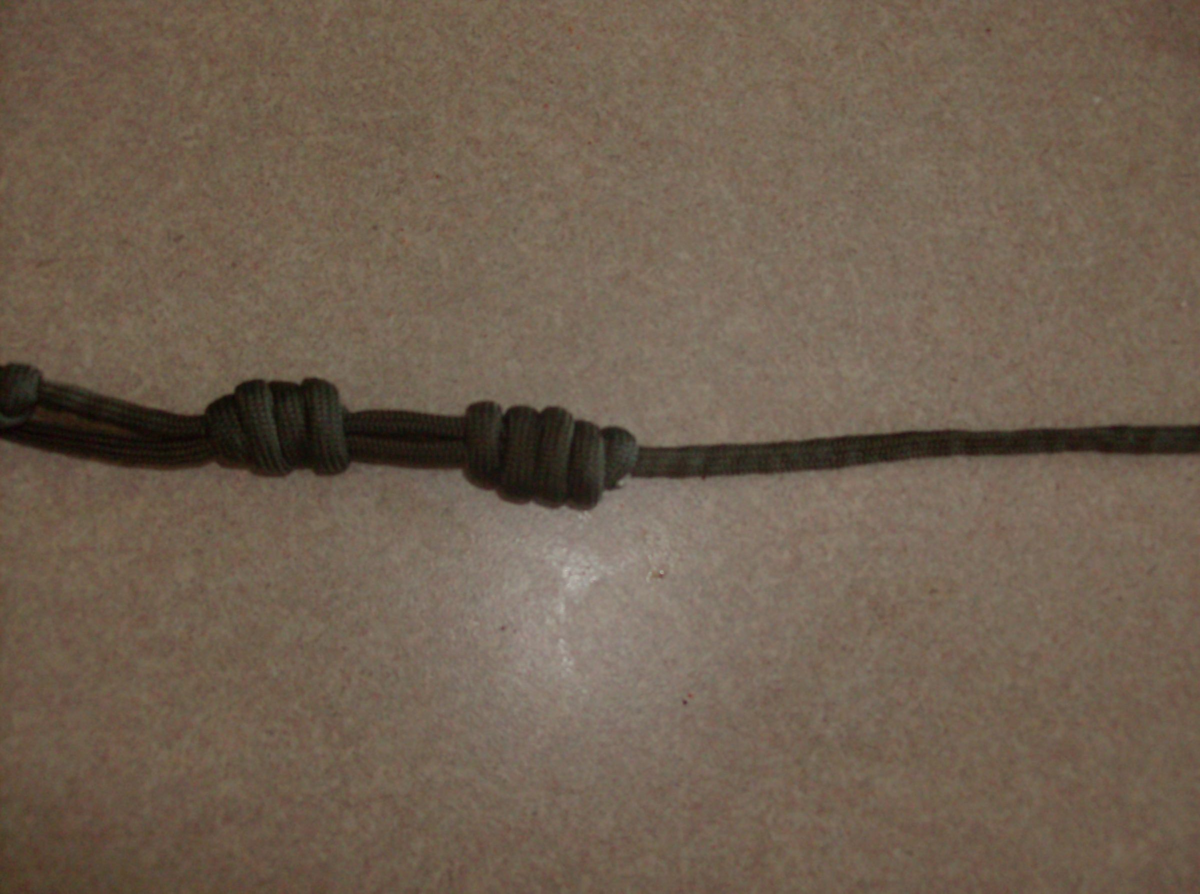 How to Make a Rosary Out of Paracord : 11 Steps - Instructables
