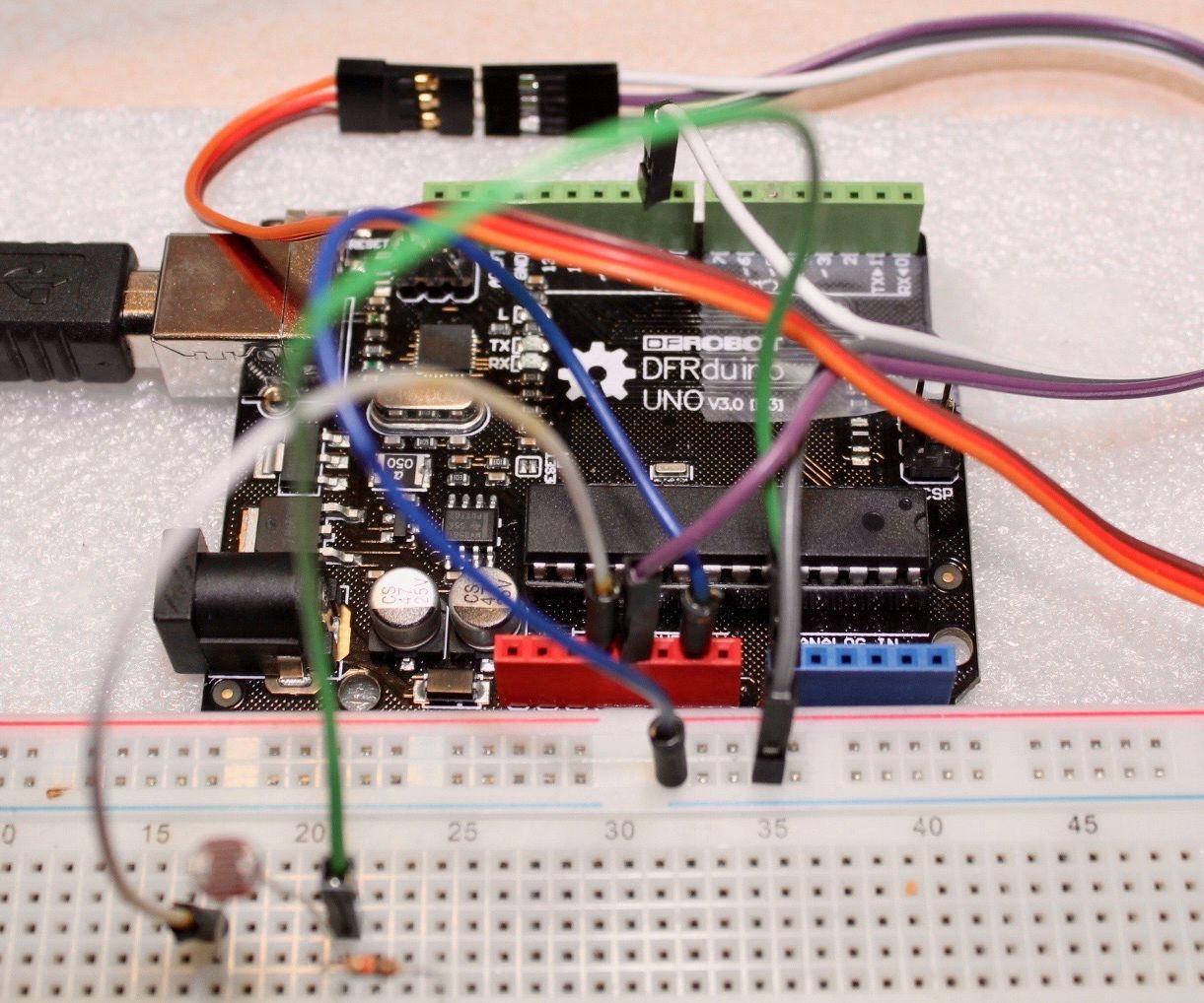 Light-Dependent Servo: Automate Any Bedside Lamp! : 5 Steps - Instructables