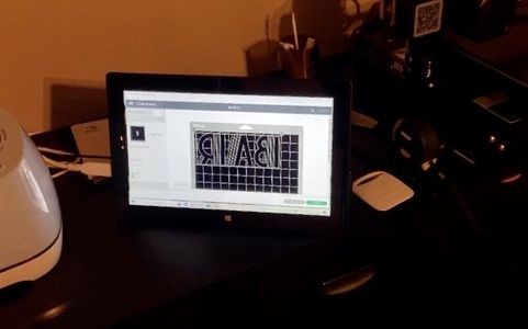 Using a Cricut Vinyl Mask to Help Glue Chipping : 6 Steps (with ...