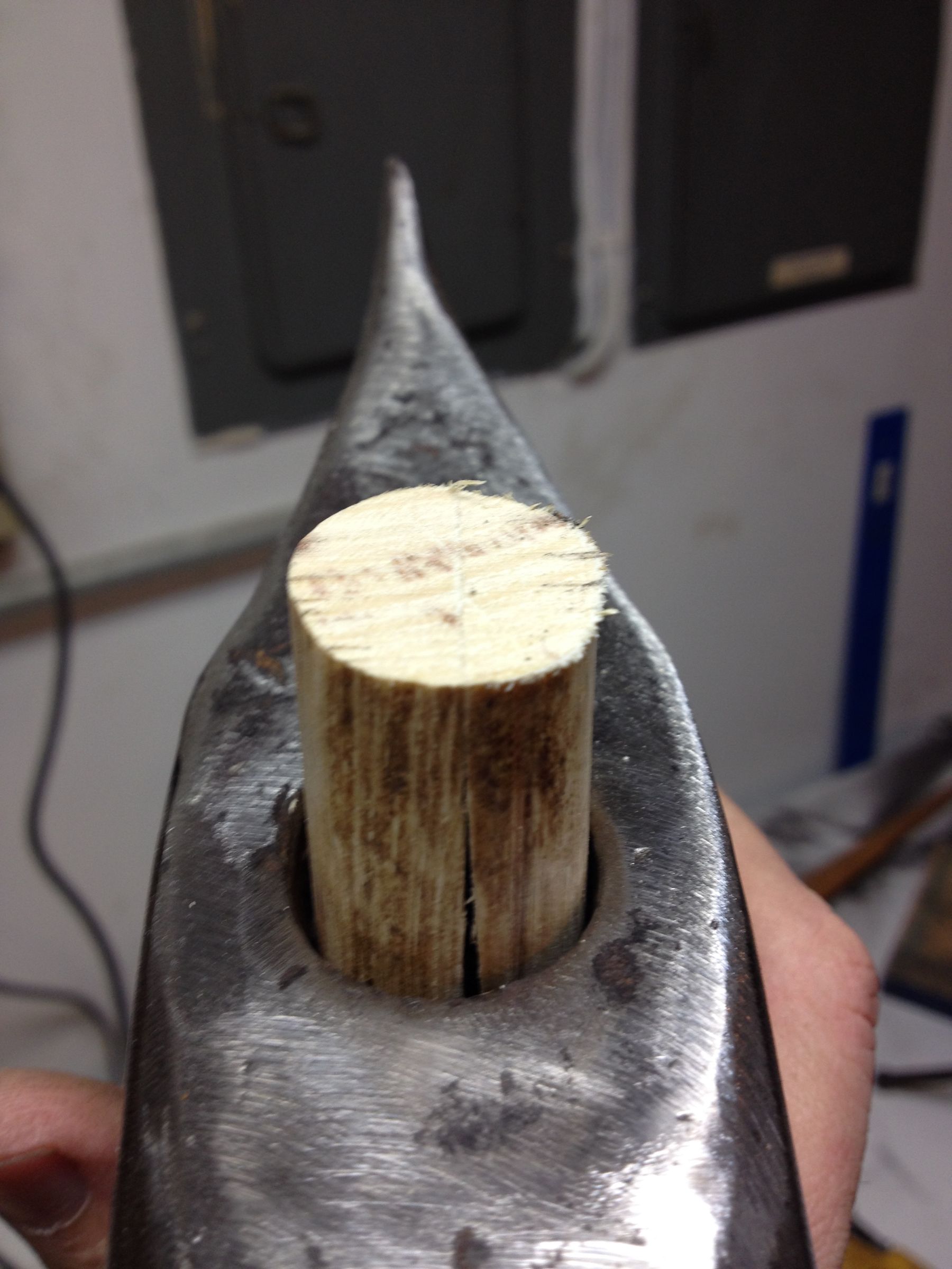 How to Re-handle an Axe... : 6 Steps (with Pictures) - Instructables