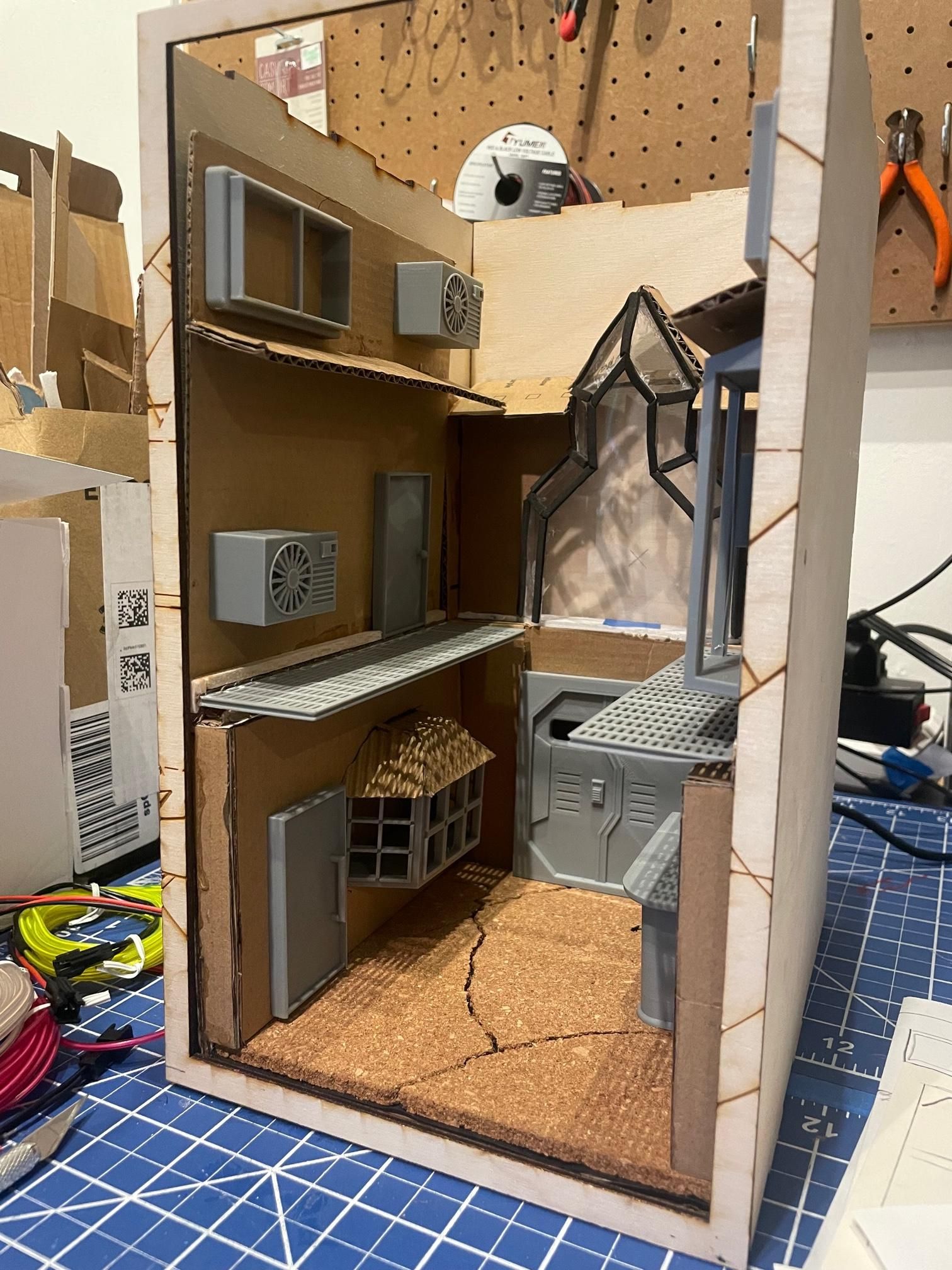 Practical Guide to Creating BookNooks : 33 Steps (with Pictures) - Instructables