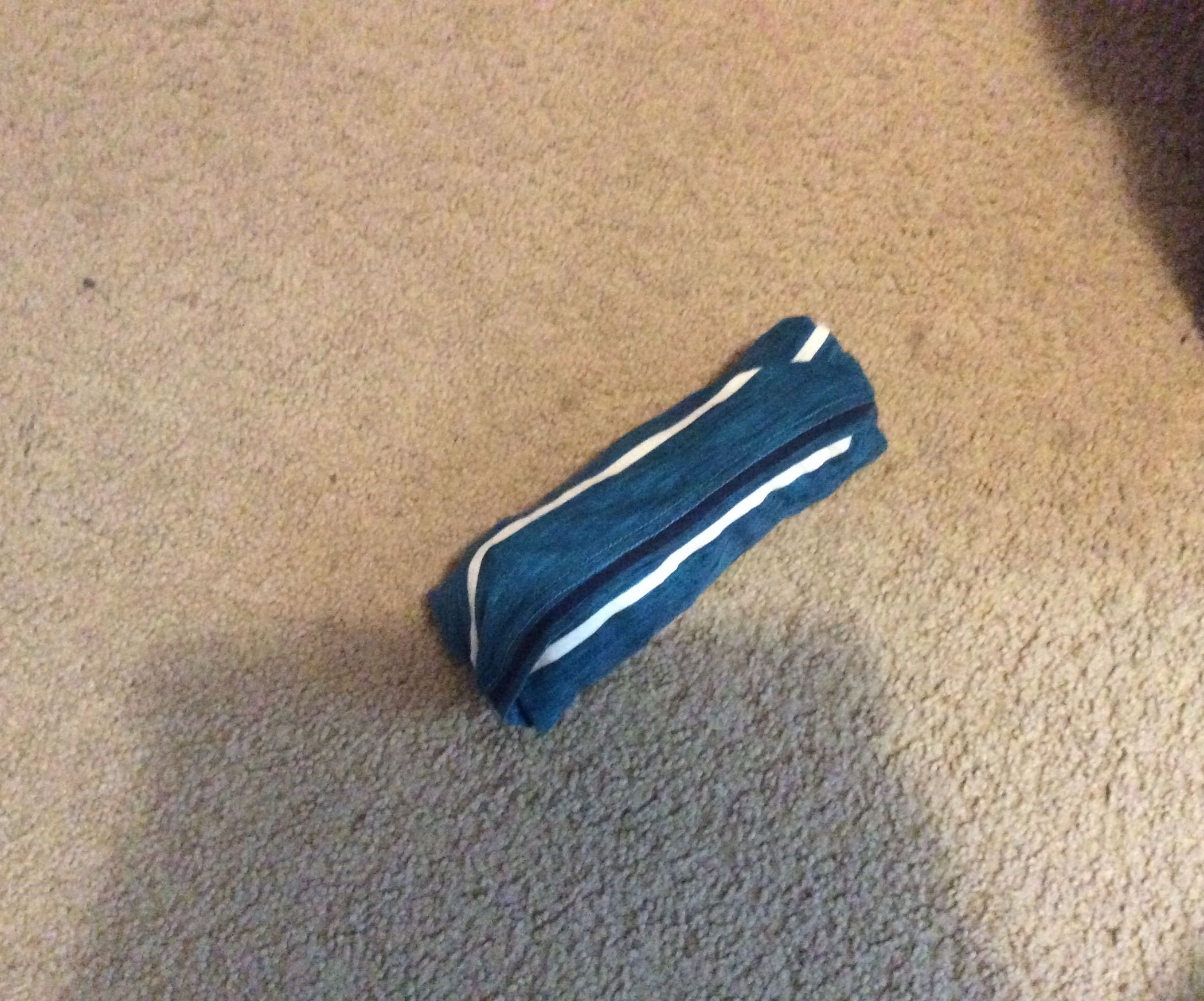 How to Ranger Roll a Shirt : 4 Steps - Instructables
