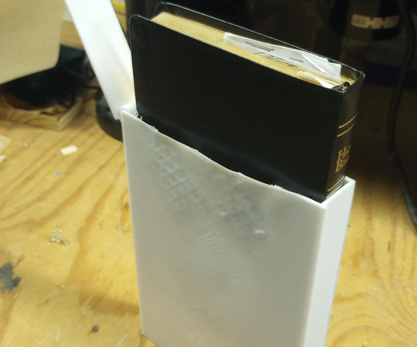 Custom Book Case : 4 Steps - Instructables