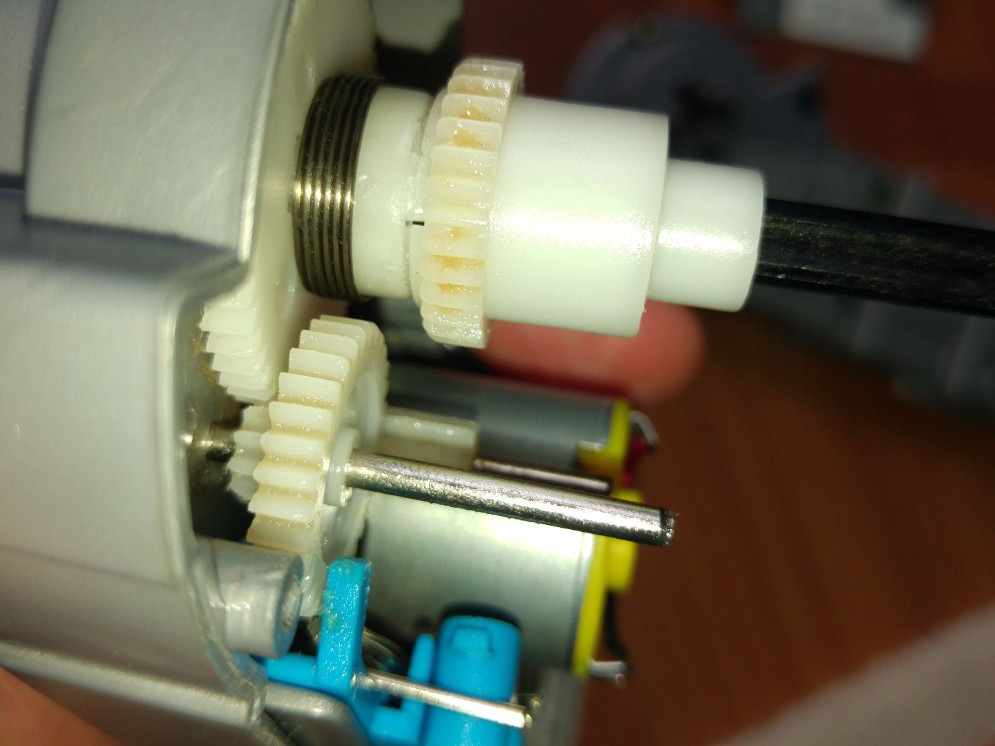 K'nex Motor Heavy Duty & RC Modification : 6 Steps - Instructables