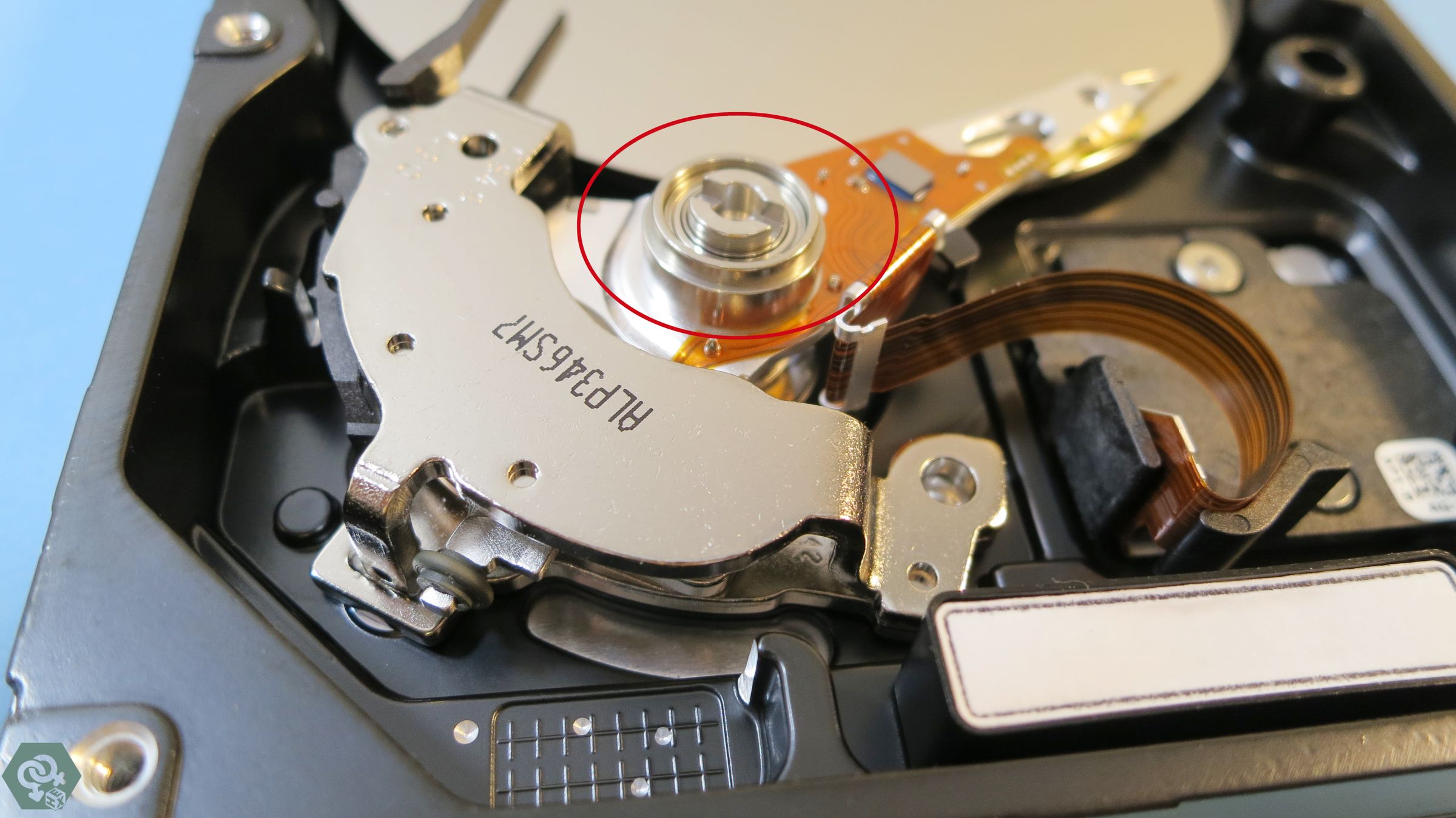 Upcycle a Hard Drive Into a Clock : 19 Steps (with Pictures ...